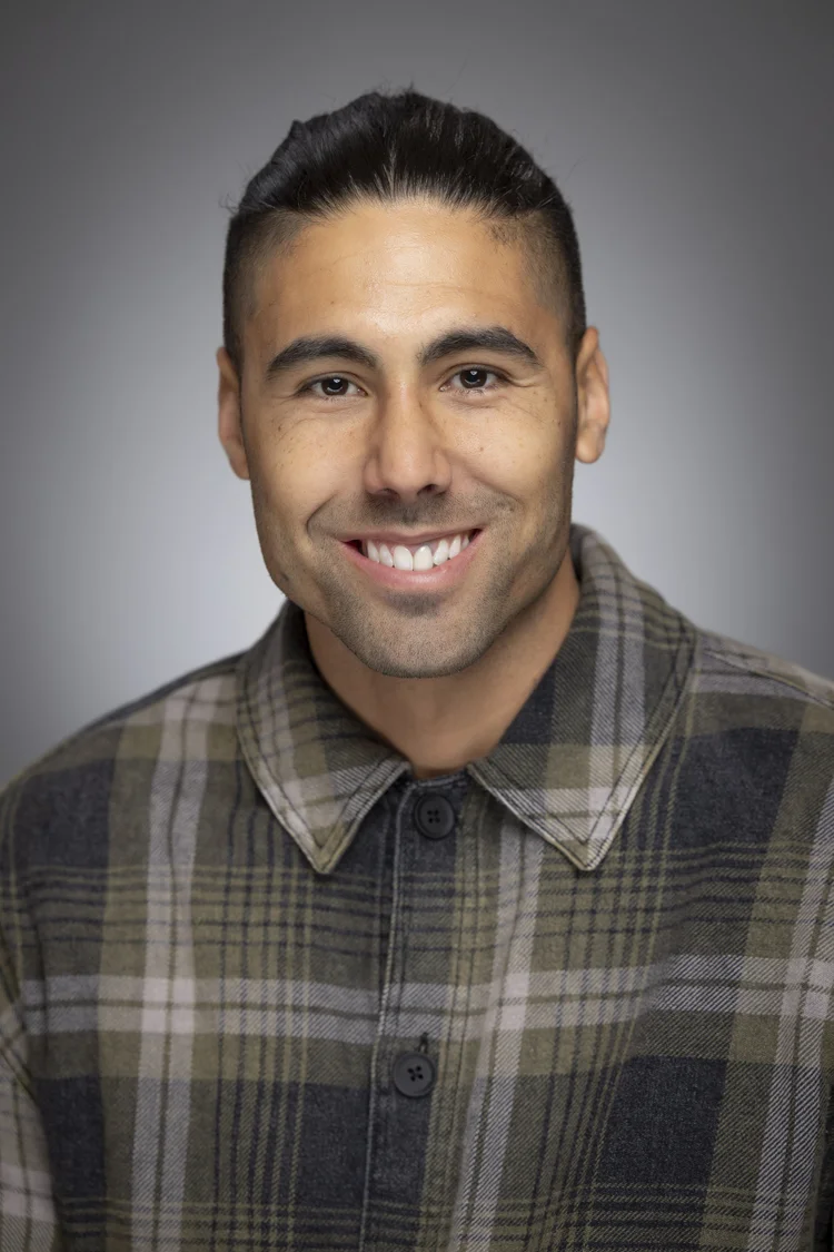 Bio — Eric Hernandez