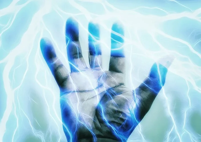 What Lightning Does to the Body—and How to Stay Safe Outdoors ...