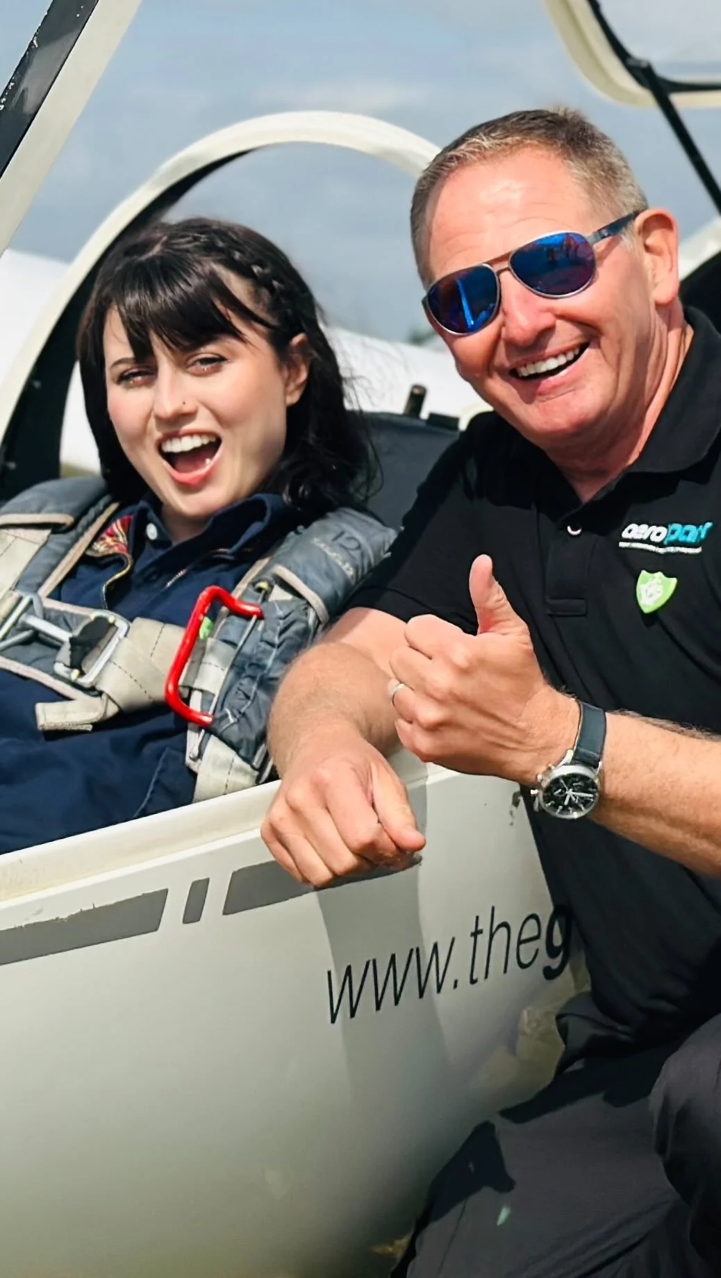 aerosparx.com - The original airborne pyrotechnics team I Airborne ...