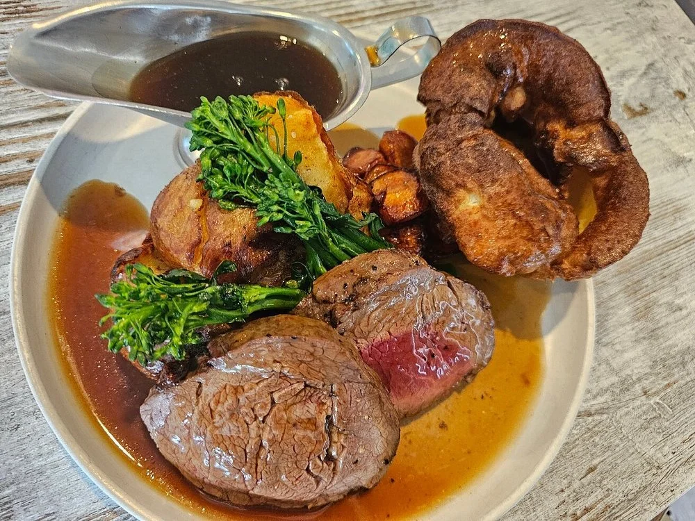 Chapters Boathouse | Two Rocks Restaurant | European Bistro