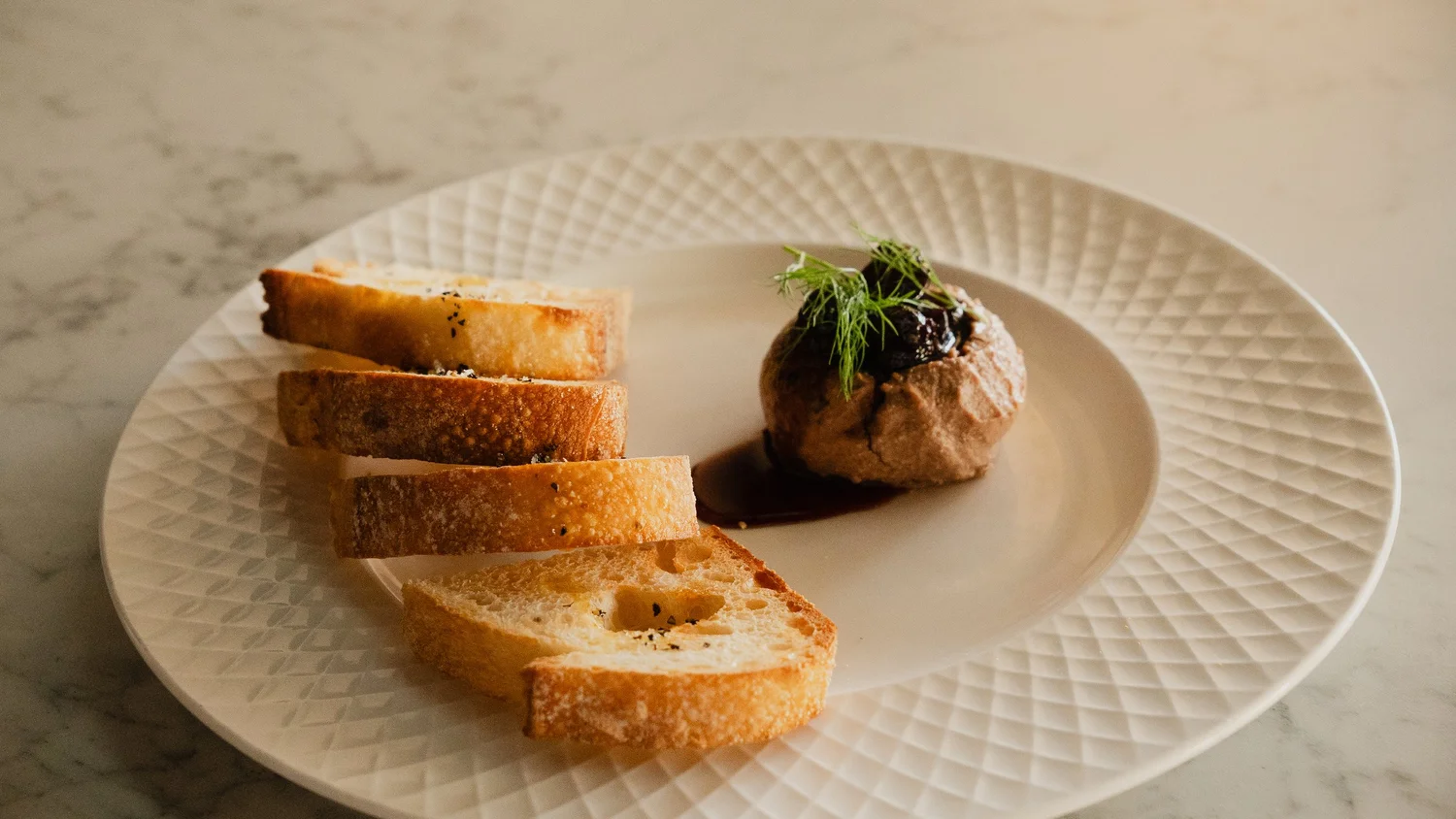 Chapters Boathouse | Two Rocks Restaurant | European Bistro | Chapters ...