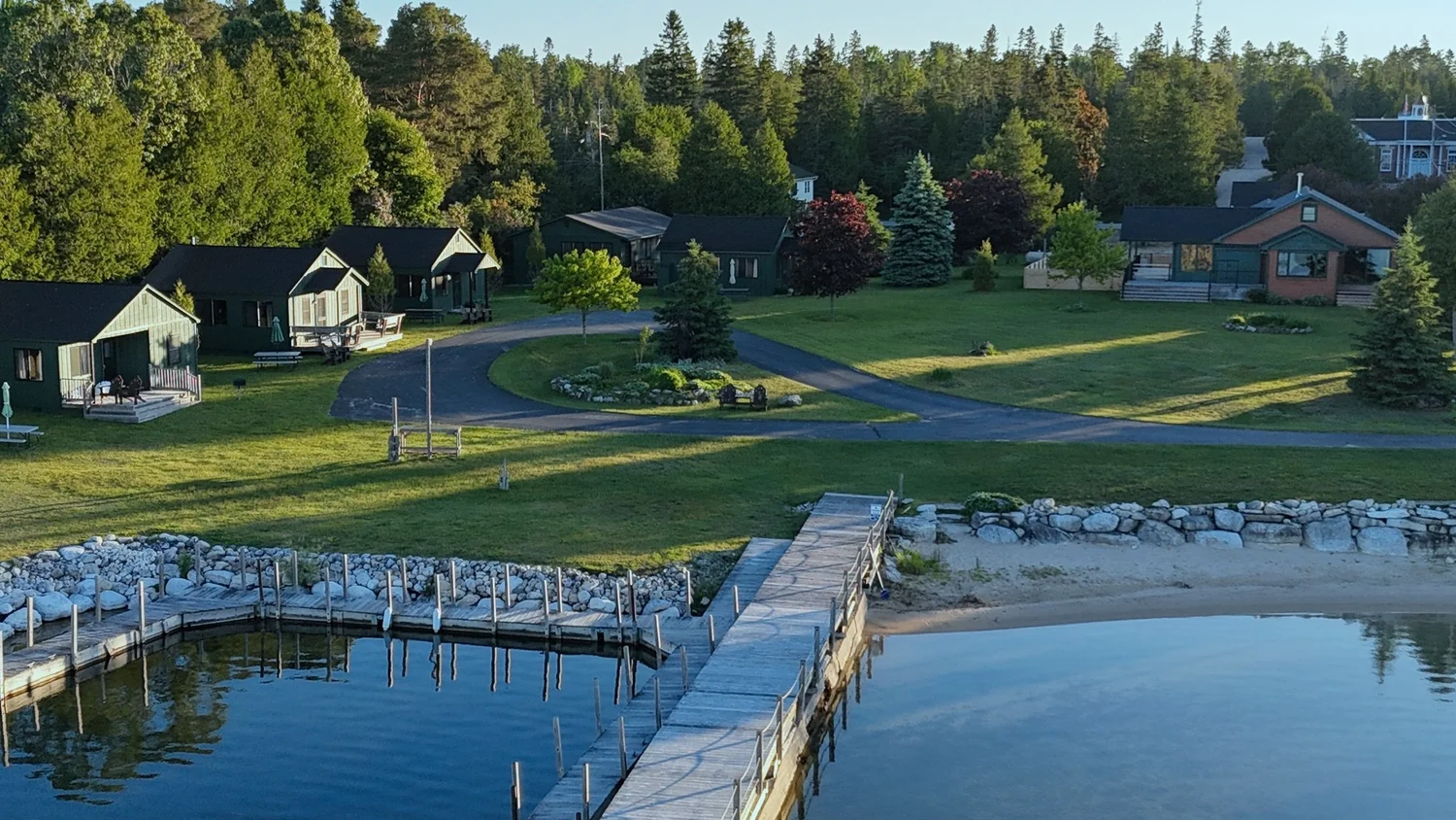Northern Michigan Cabins | Lakeside Rentals