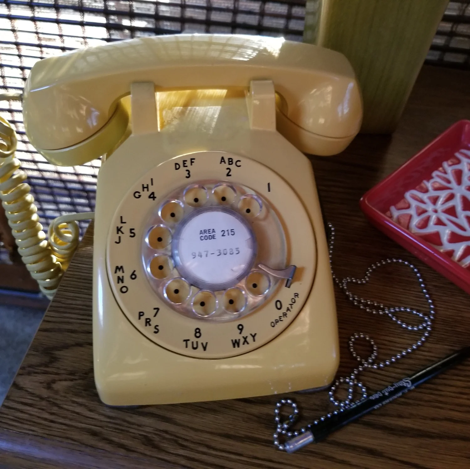 Voice on the Line: The Forgotten History of Women Telephone Operators ...