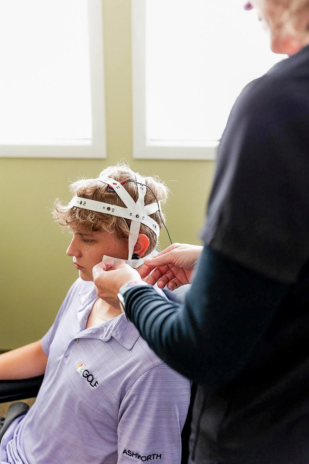 Neurofeedback | Enhance Your Brain Today — Crossroads Healing Arts