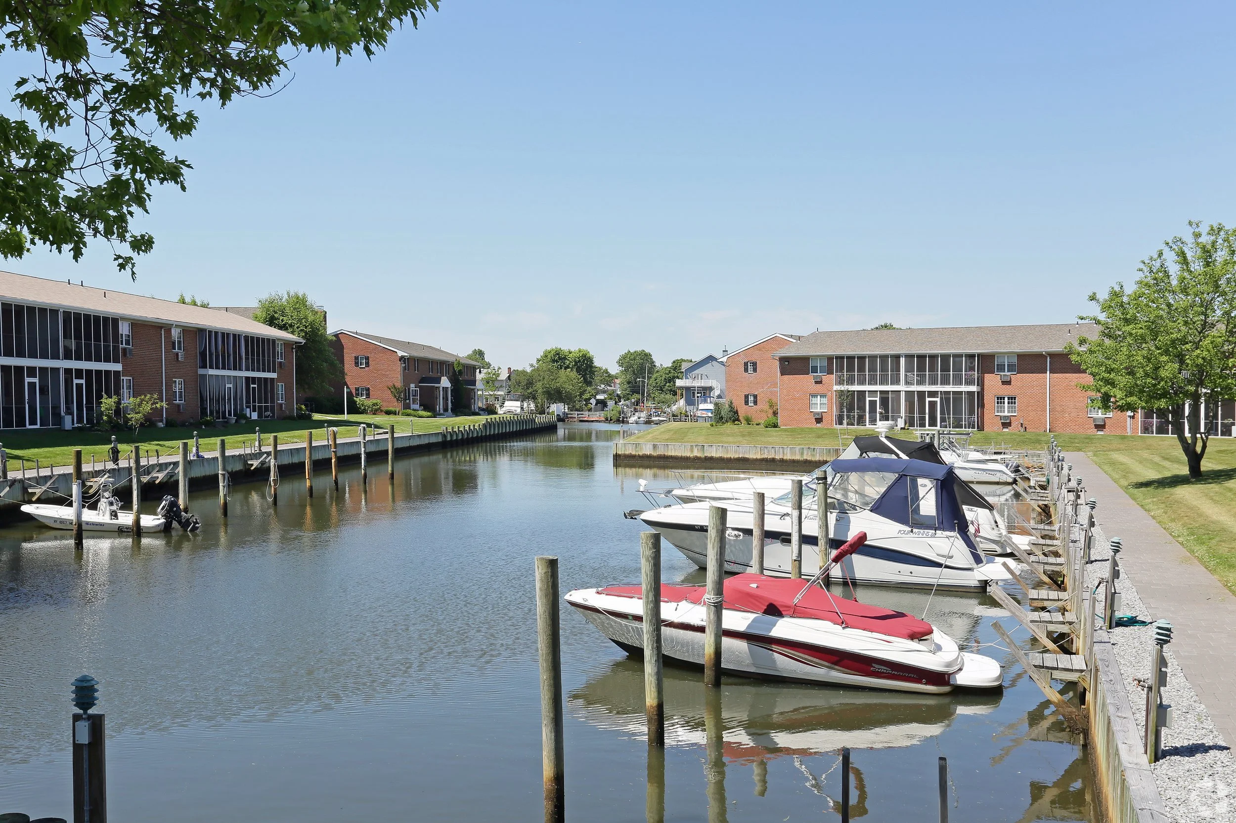The Harbour Club | Luxury Rental Apartments in West Babylon