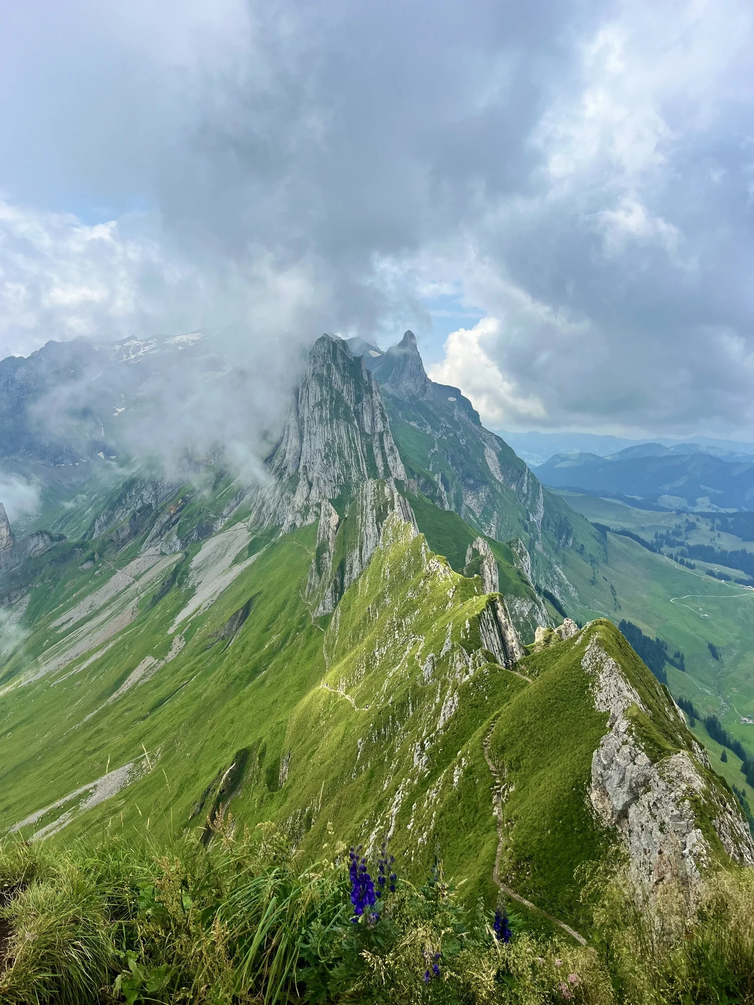Schäfler Ridge Hike Guide: Exploring Switzerland's Alpstein Alps ...
