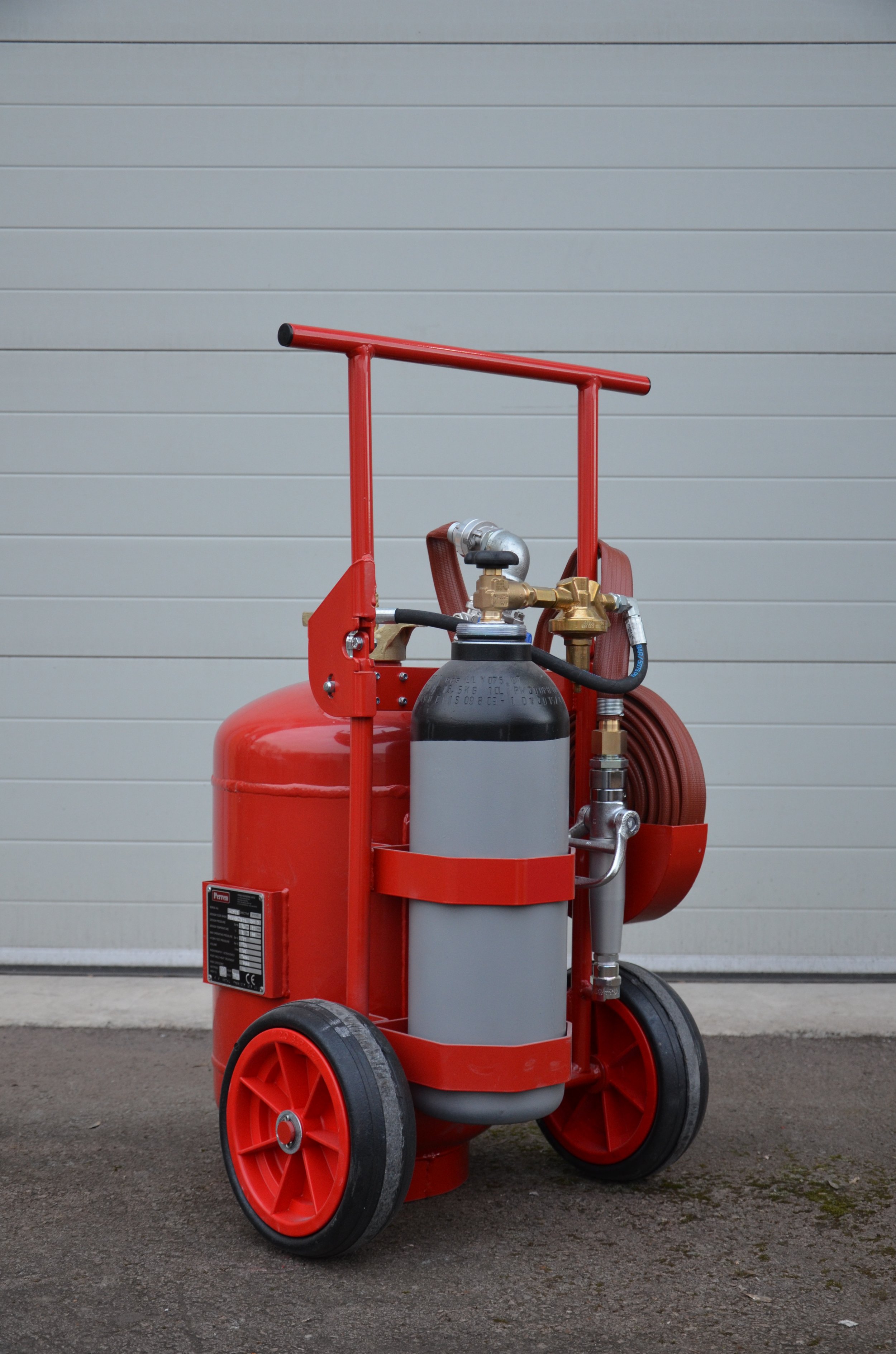 Perren Engineering - Site Trolley Mounted Dry Powder Fire Suppression ...