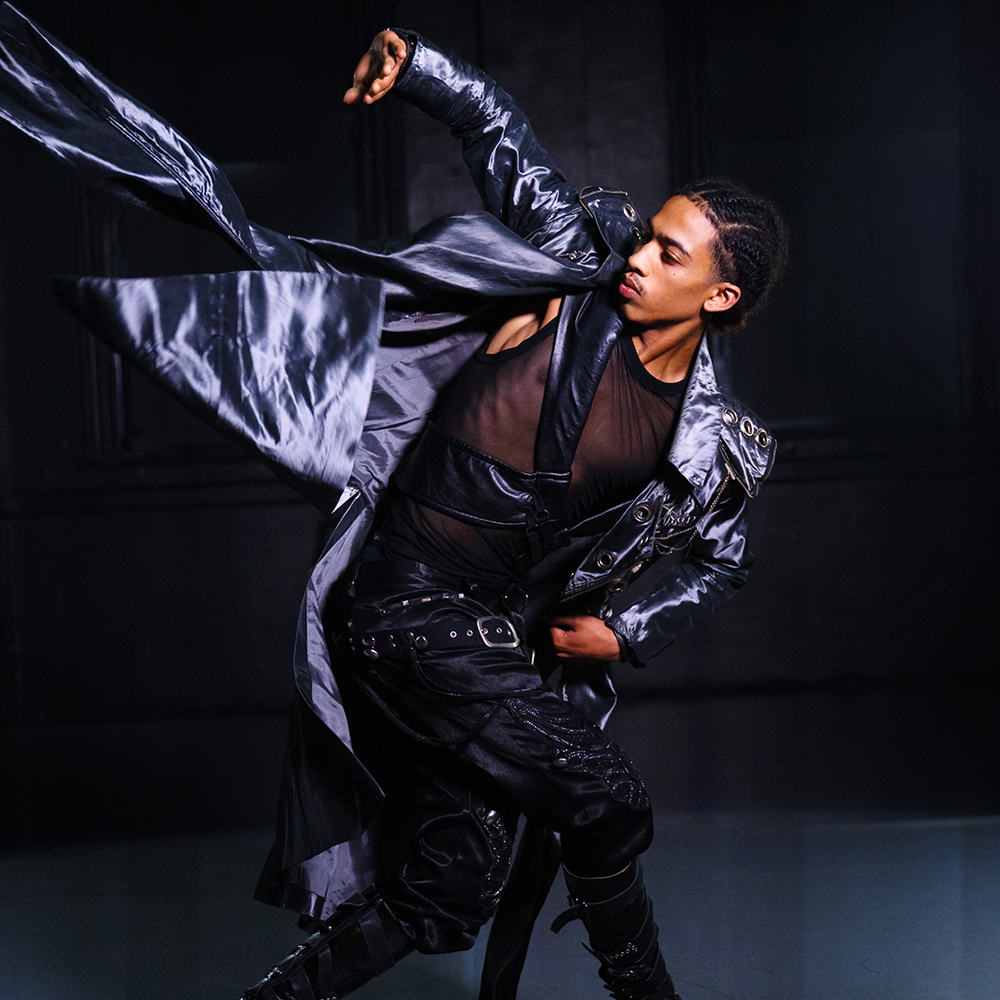 LASSÚ: COSMIC CABARET