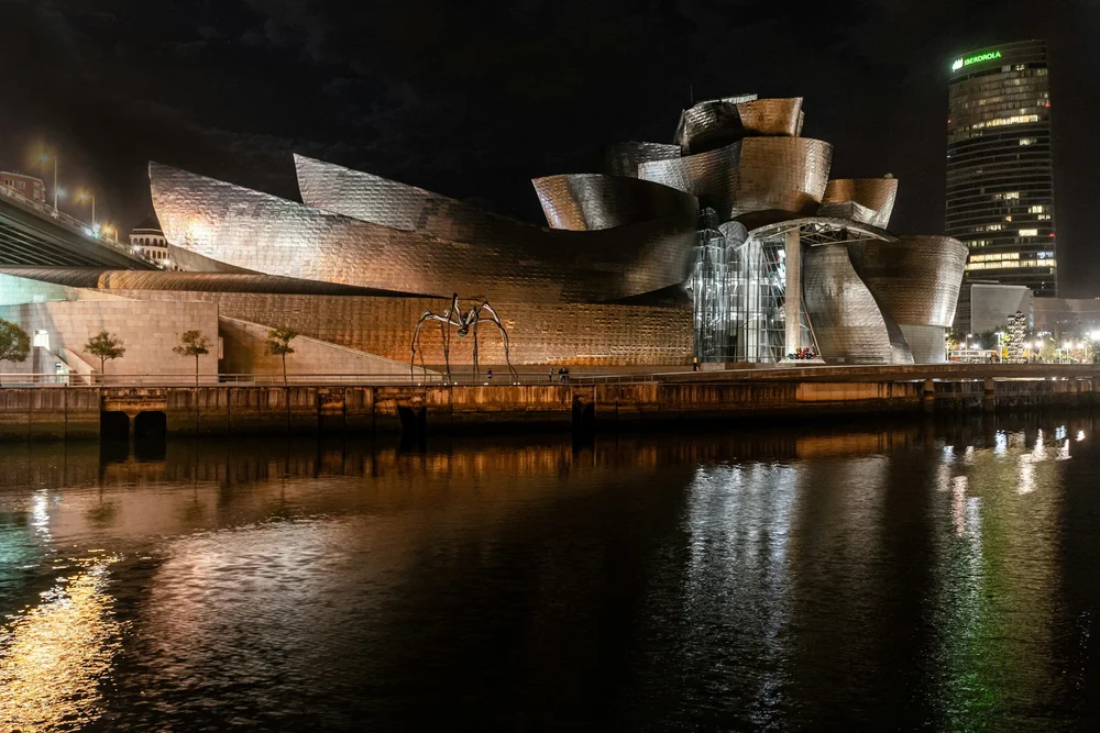 Deconstructivism in Architecture: Breaking the Rules to Redefine Design ...