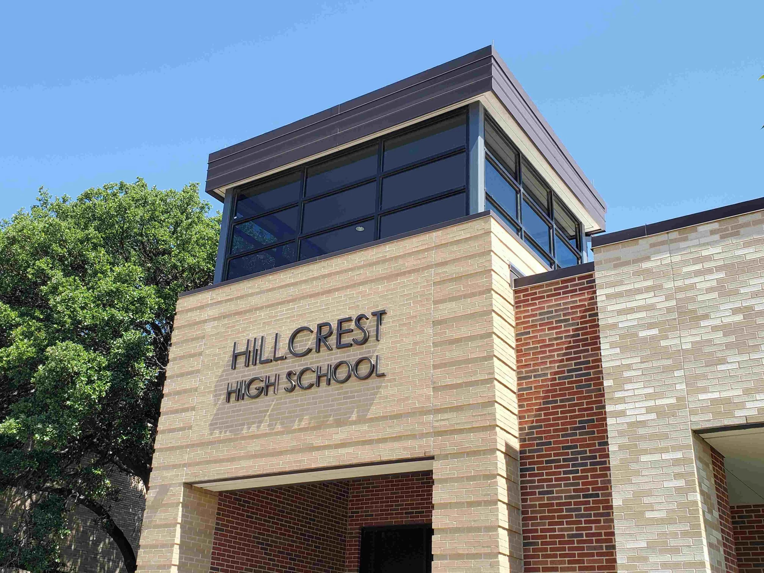 DALLAS ISD: | Hillcrest High School — WRA Architects