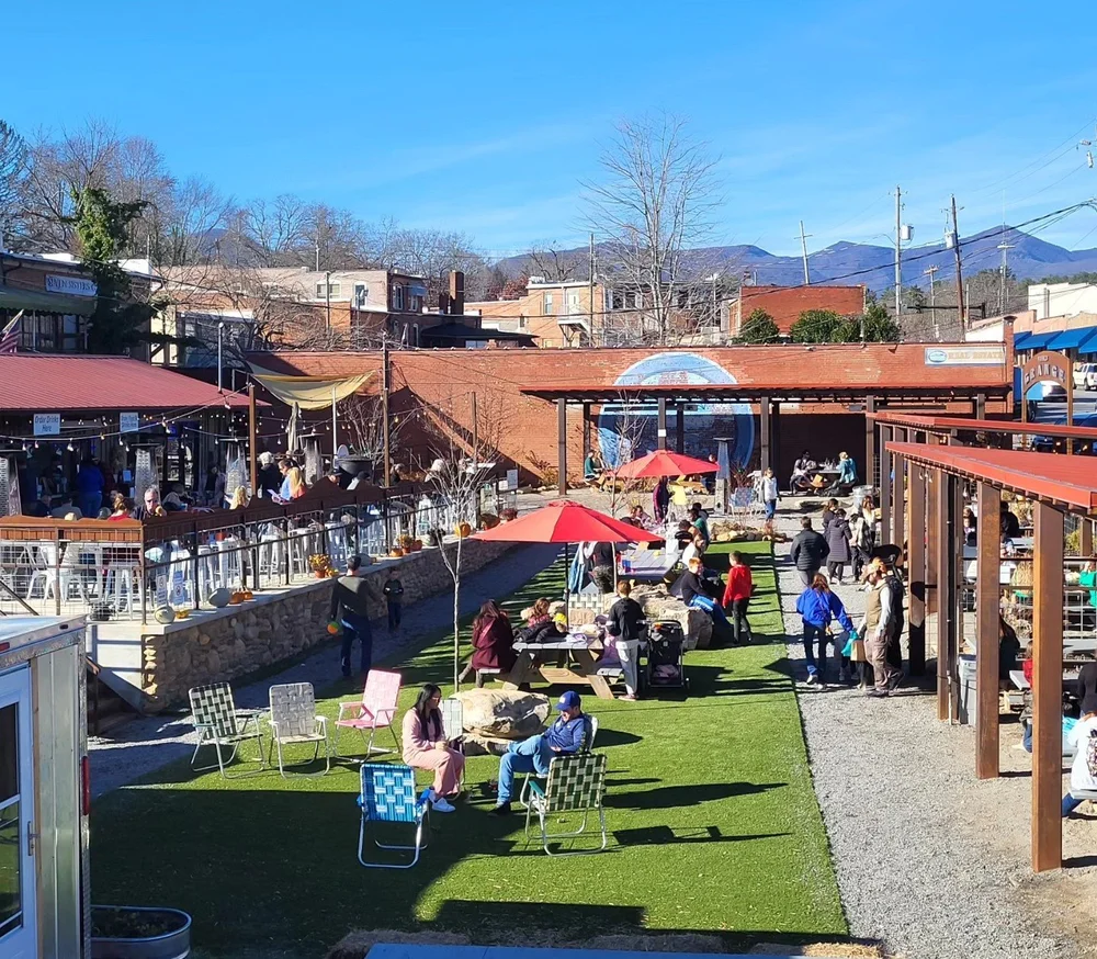 About — Discover Black Mountain