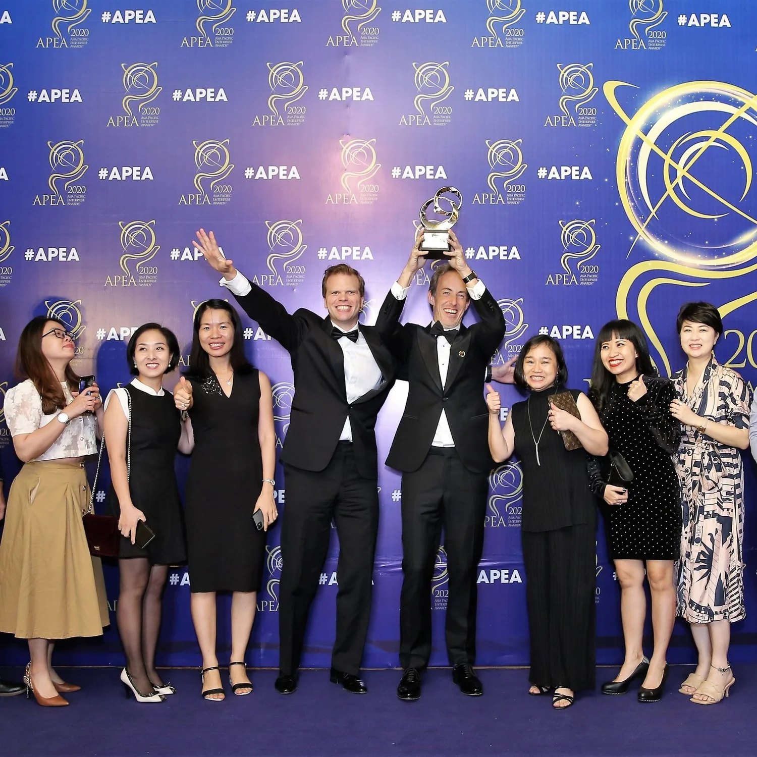 We are Snowball Team