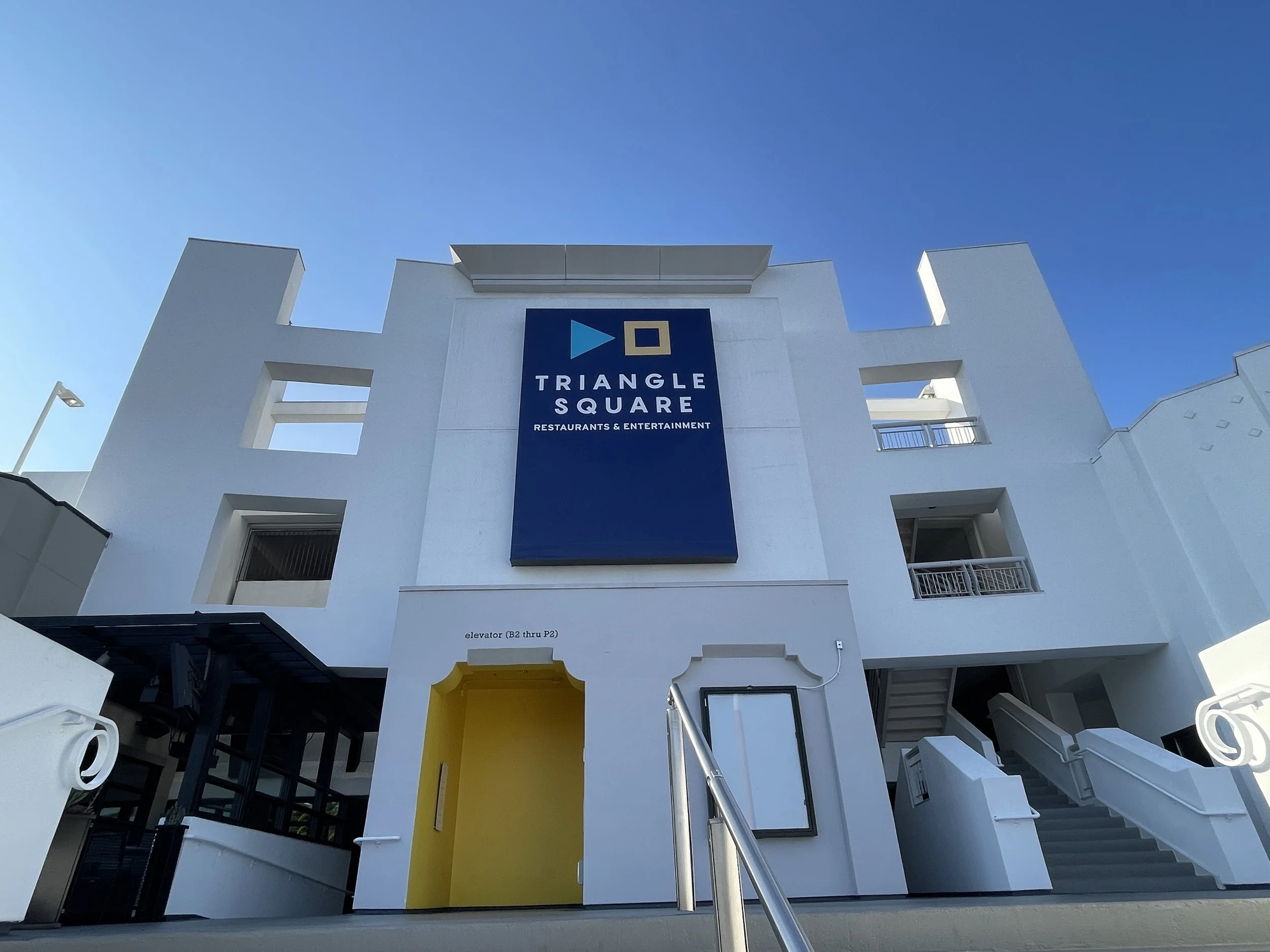 Triangle Square, Costa Mesa