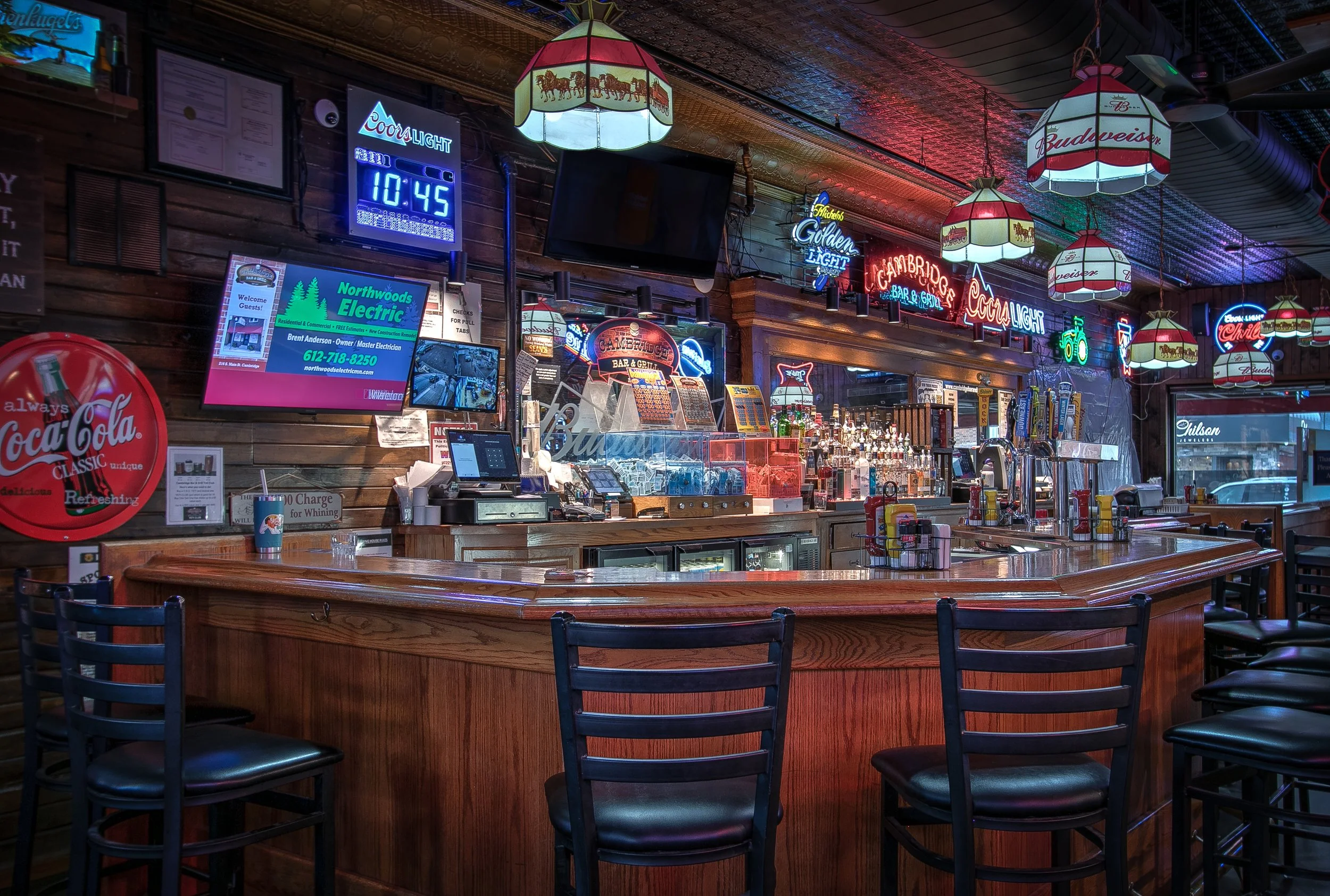 CBG | Great Food, Great Drinks, Great People – Visit Us Today