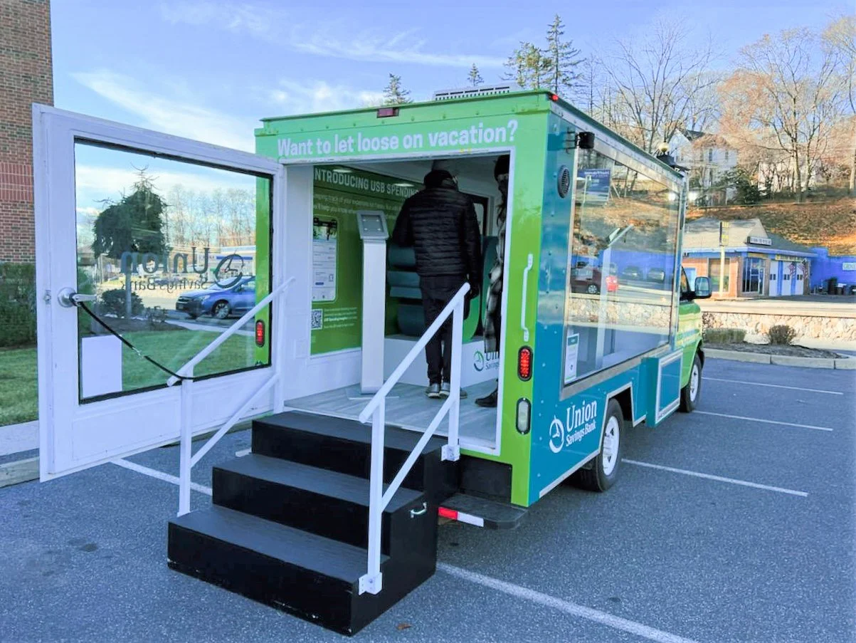12 Ft Glass Truck — VTI Studios