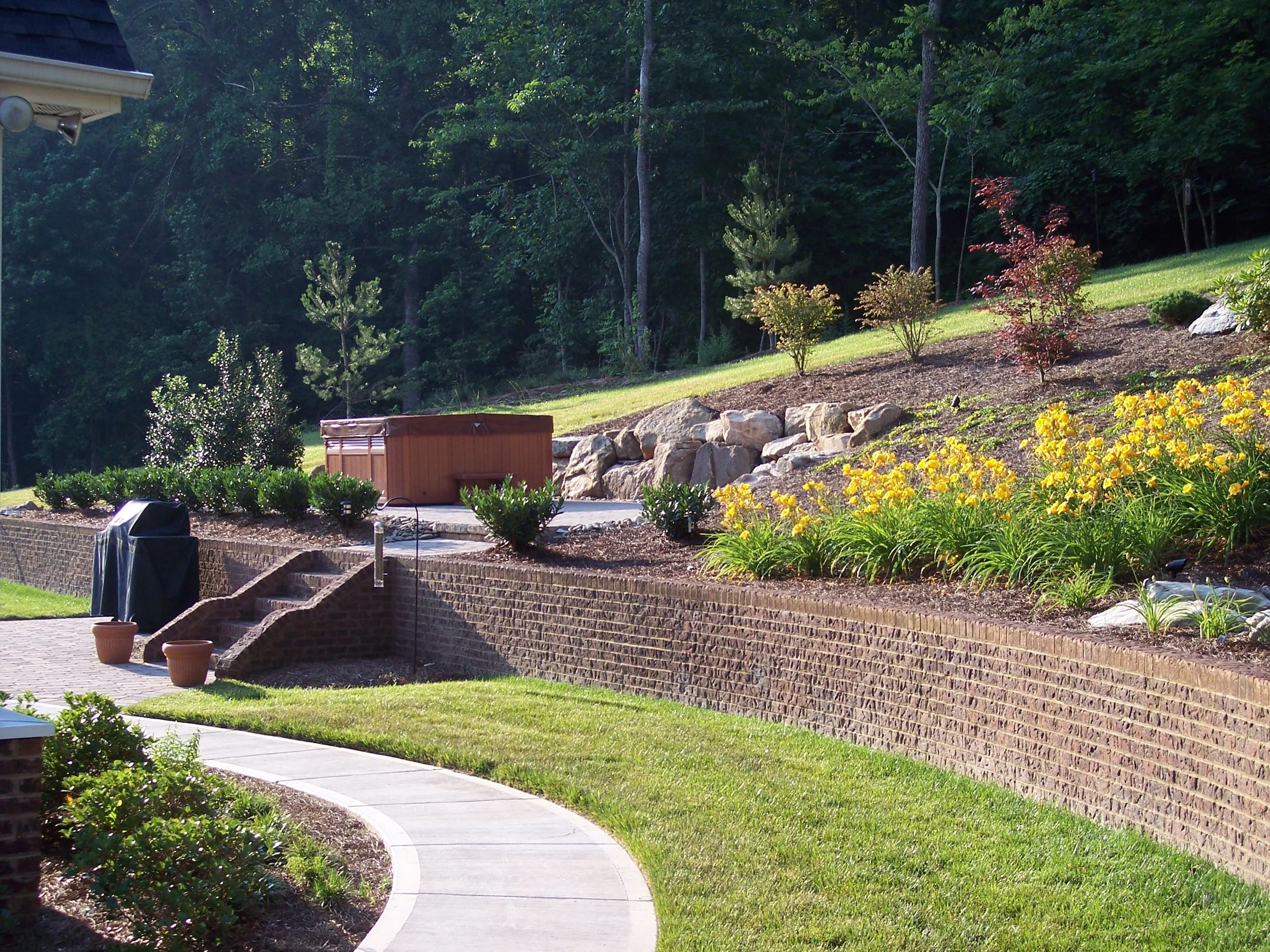 Functional Beauty: Retaining Wall and Outdoor Lighting in Powell, TN ...