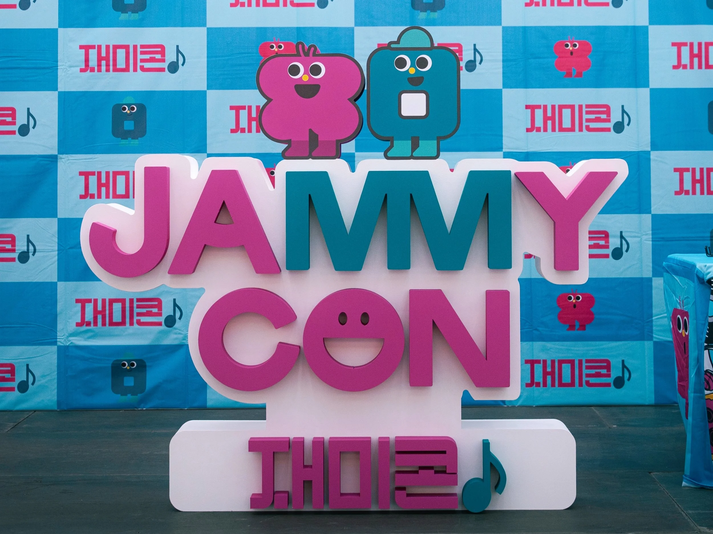 About — JAMMY CON