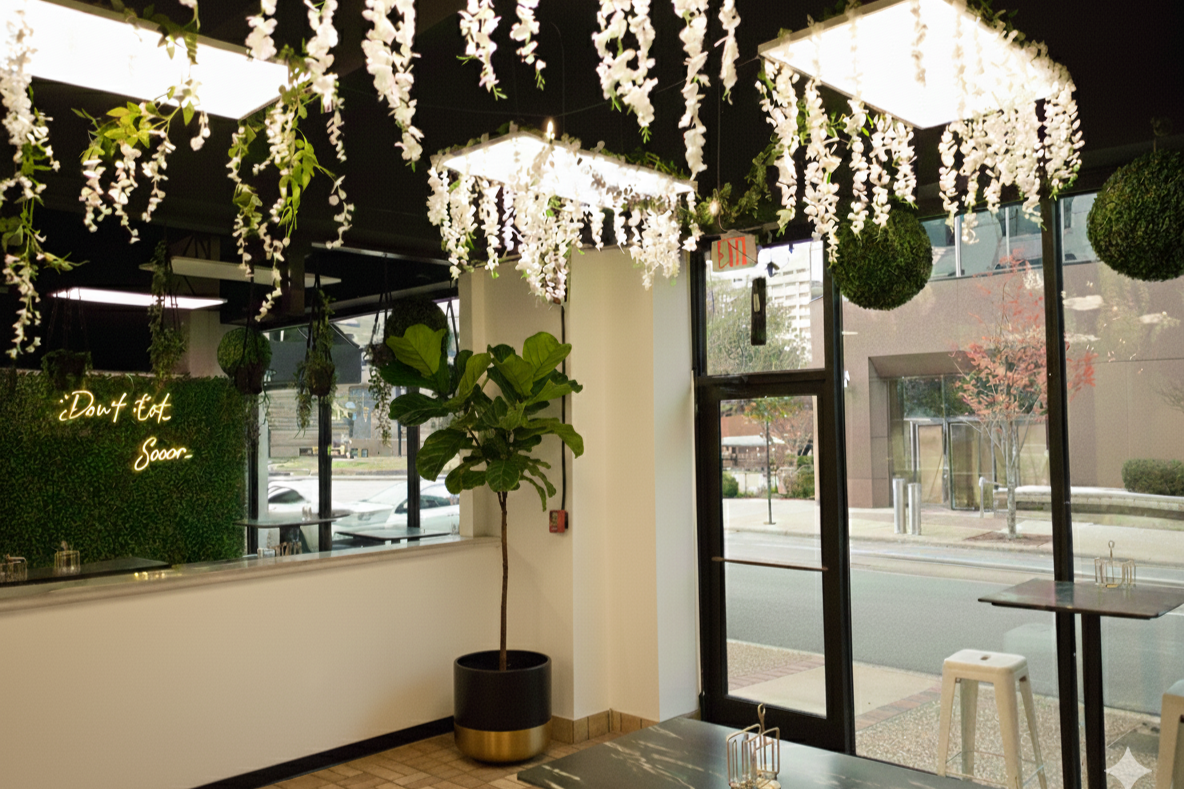 R & M Coffee Bar & Cafe — R & M Eatery Group