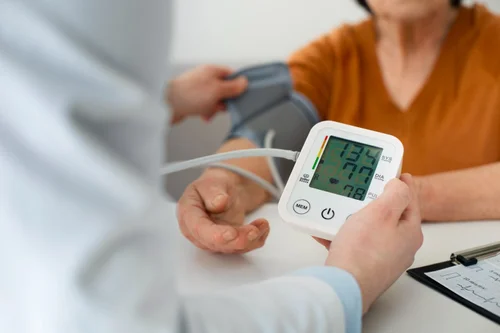 BP Monitoring: Apple Vs Samsung Watch — Cardiowell