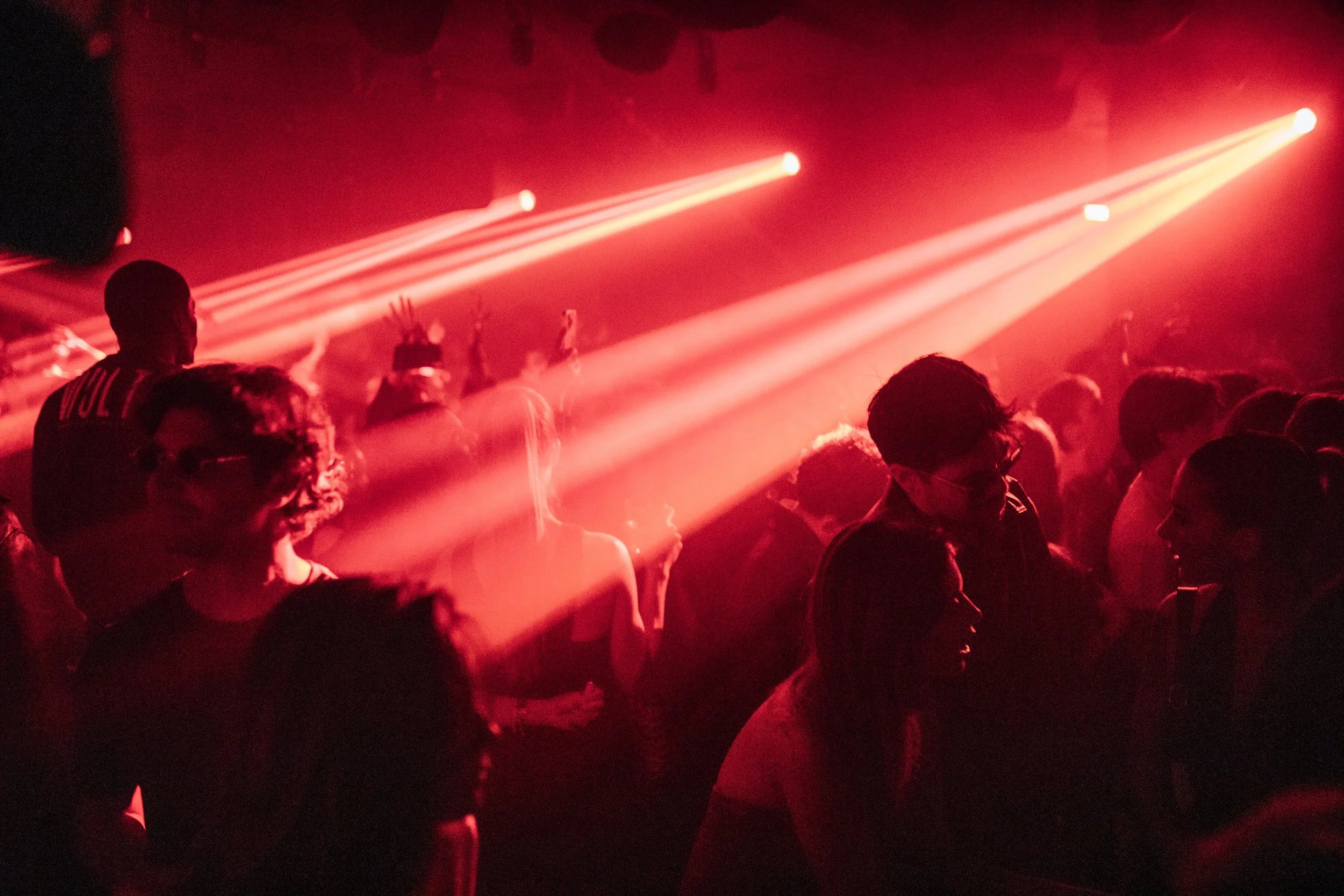 CLUB — VOLT