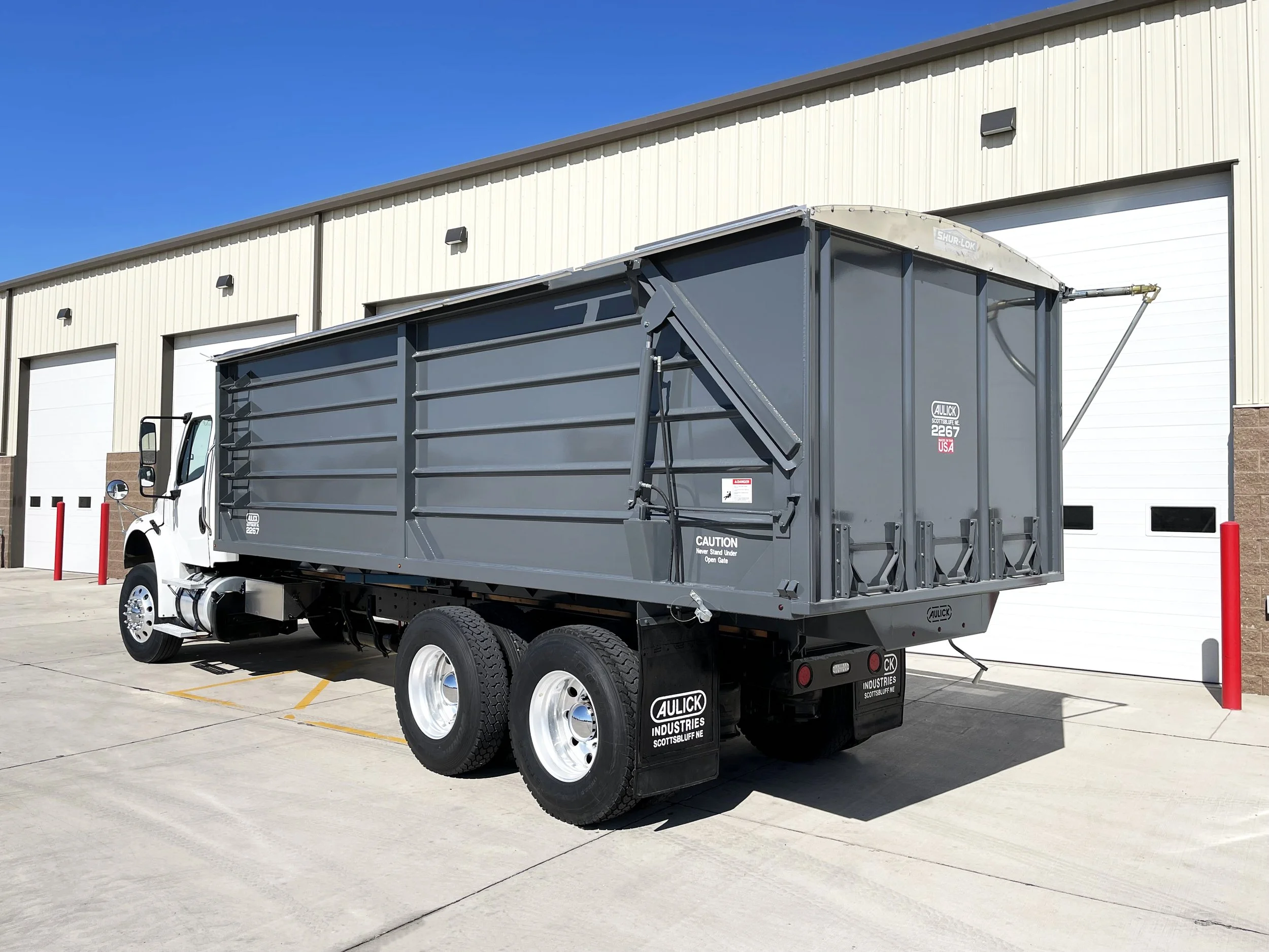 Silage Dump Box | Aulick Industries