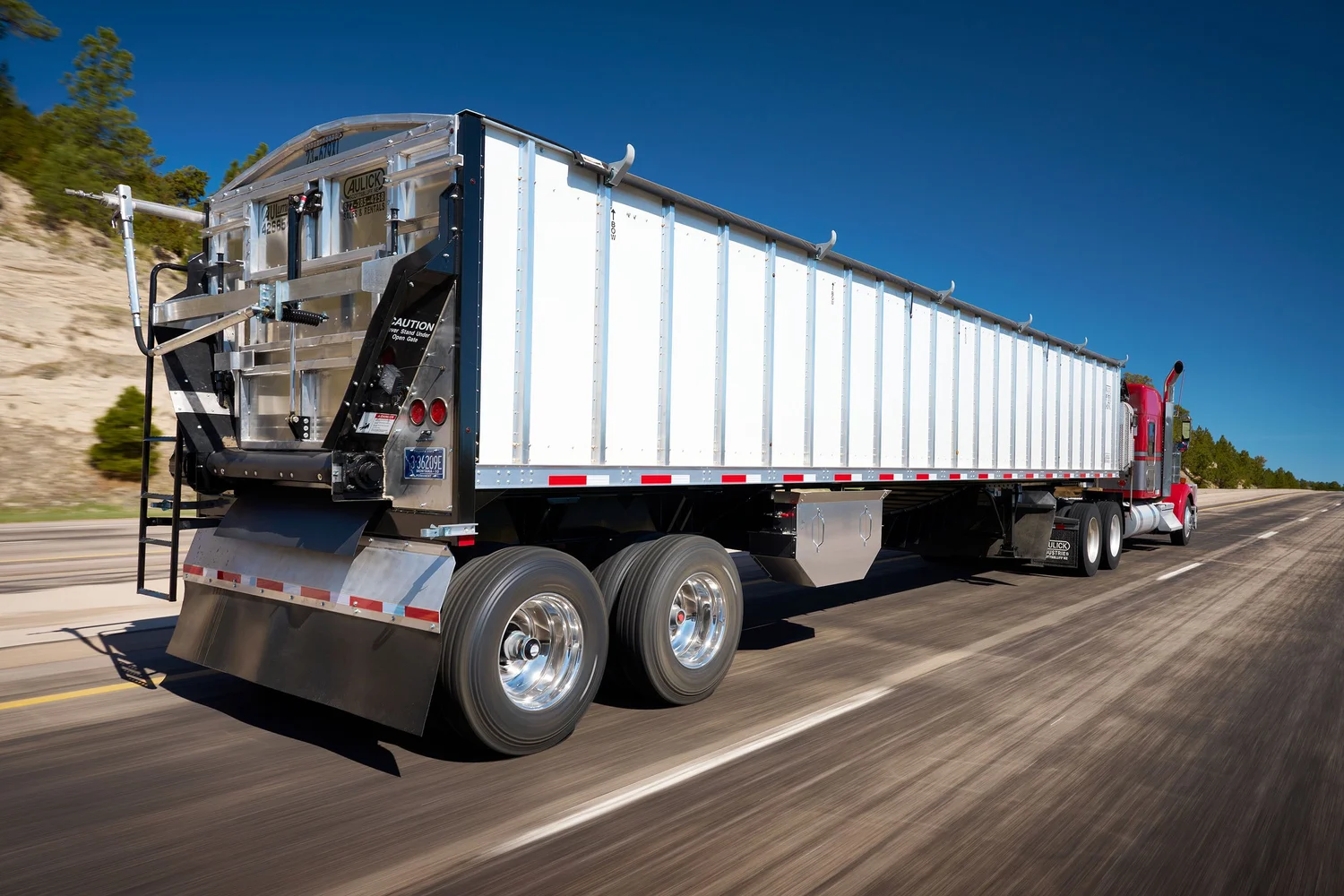 Auluminator Belt Trailer | Sales and Rentals | Aulick Industries