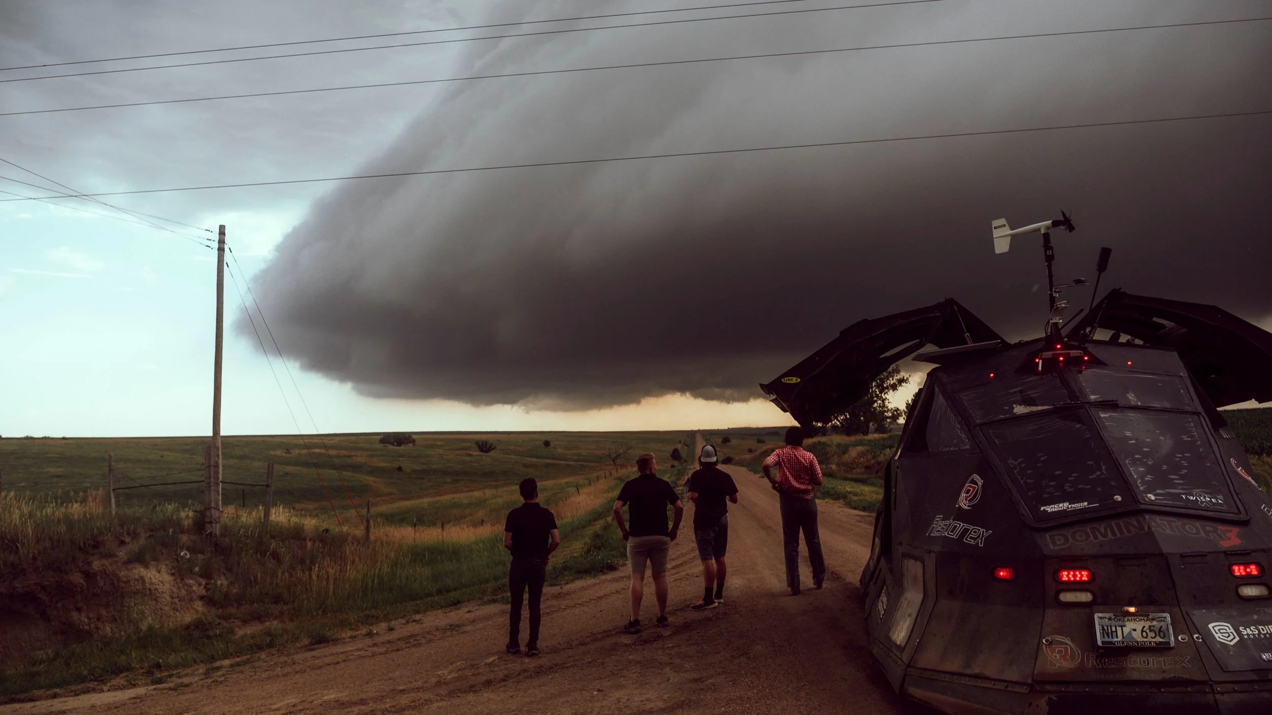 THE DOMINATORS — Team Dominator Storm Chasing