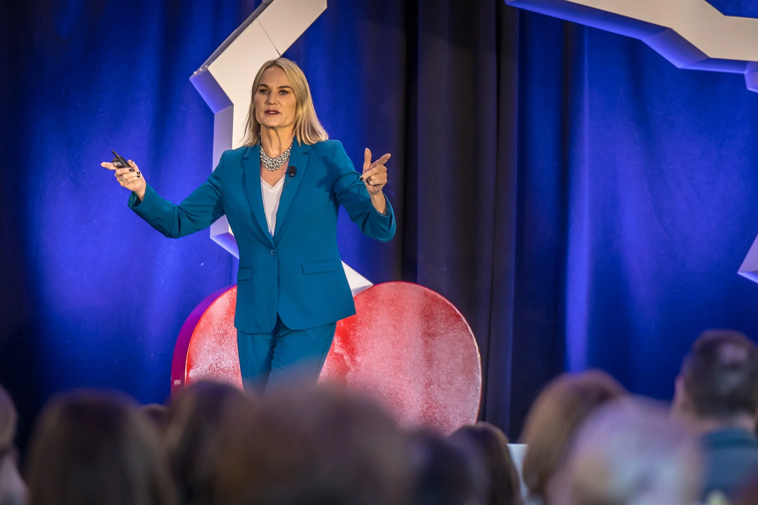 Meet Kelly | Engage & Transform Now — Kelly McDonald