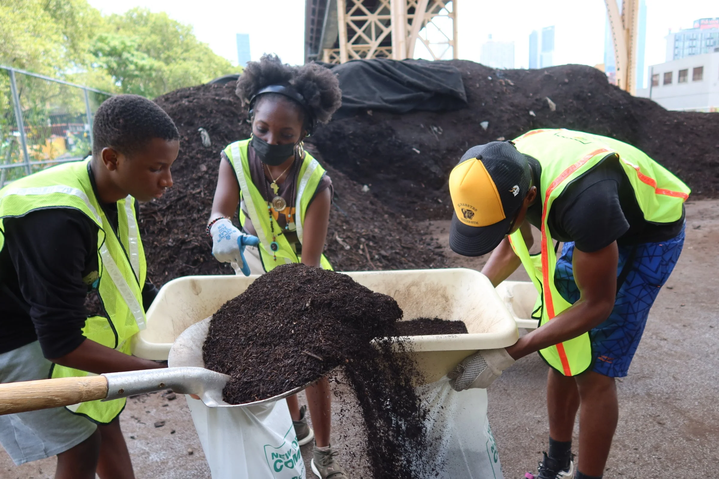 Big Reuse — NYC Community Compost Network