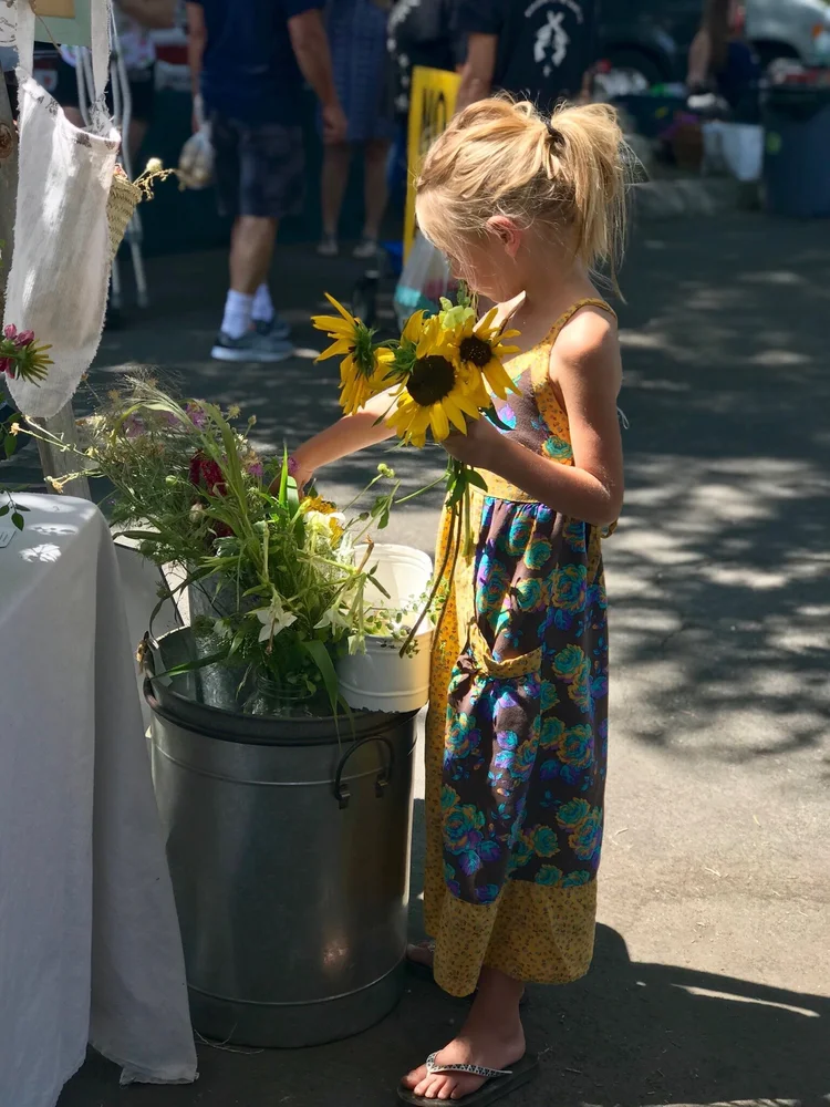 Farmers Market Tips for Flower Farmers: Build, Sell, and Succeed ...