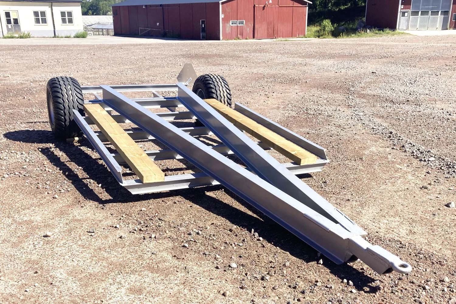 Agrotrailer - maskintrailer för lantbruk tillverkade i Sverige