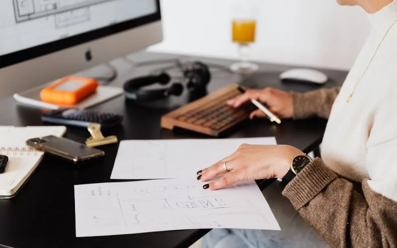How to license your artwork: a beginners guide to artwork licensing ...