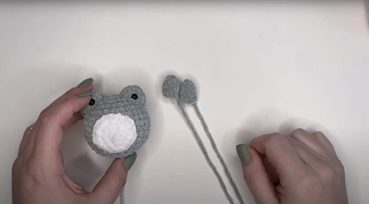 FREE CROCHET PATTERN | Swinging Frog Pattern | Beginner — Double Dutch ...