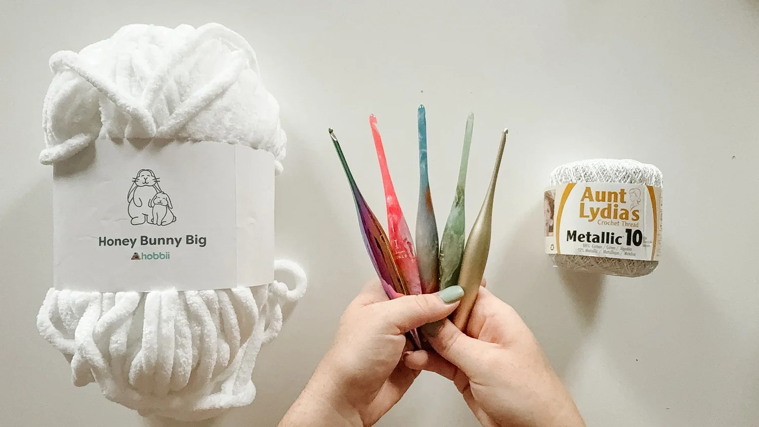 How to Choose the Right Crochet Hook for Your Yarn (Beginner’s Guide ...