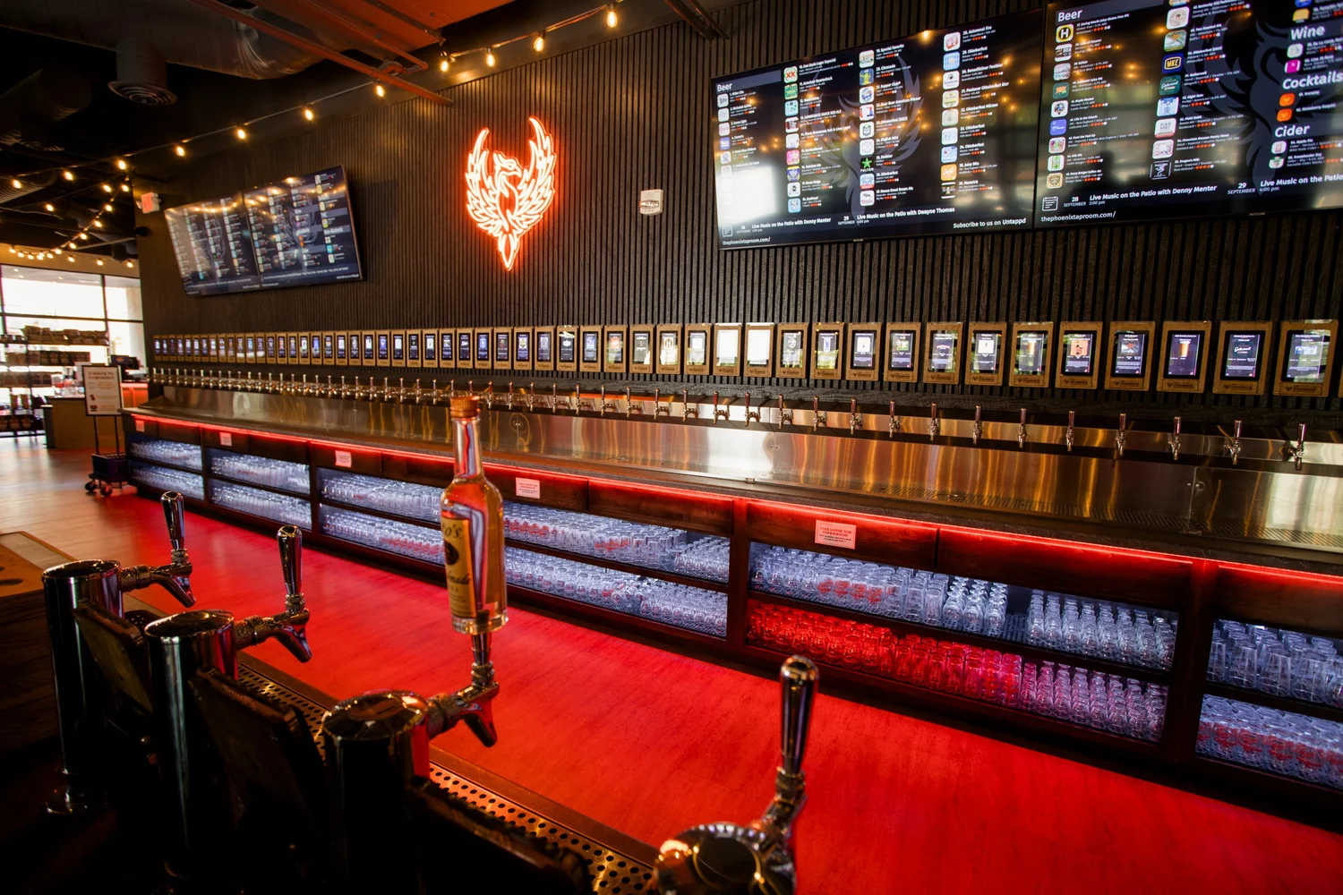 The Phoenix Taproom & Kitchen | Eau Claire, WI