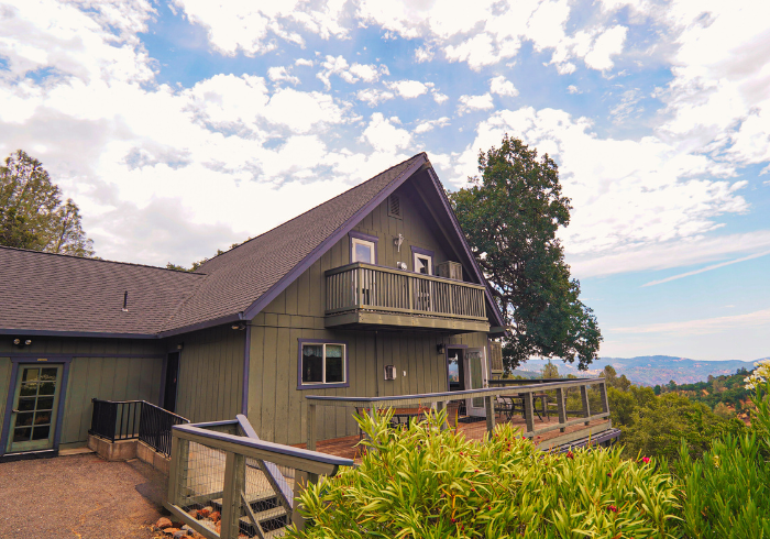 Lodging — Deloro Valley