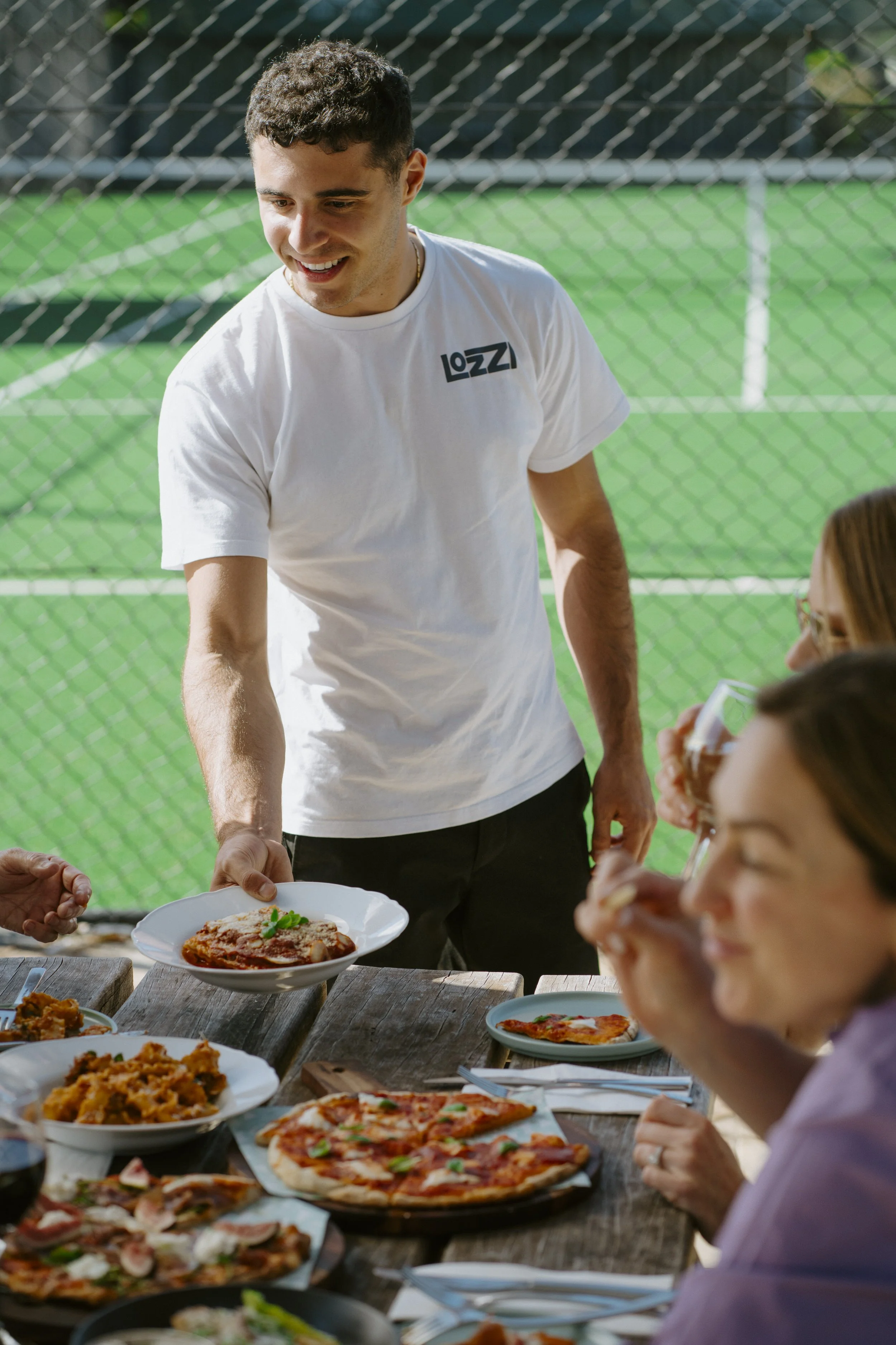 EAT — HUNTERS HILL CLUB