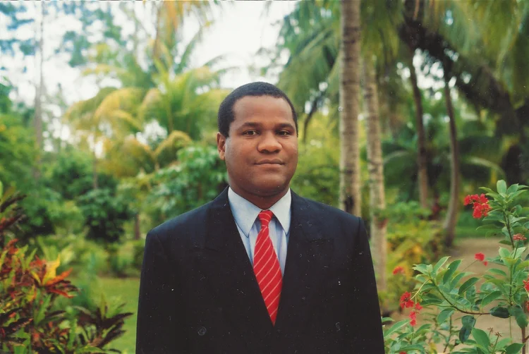 Bio | Explore His Legacy Today — Sir Randol Fawkes