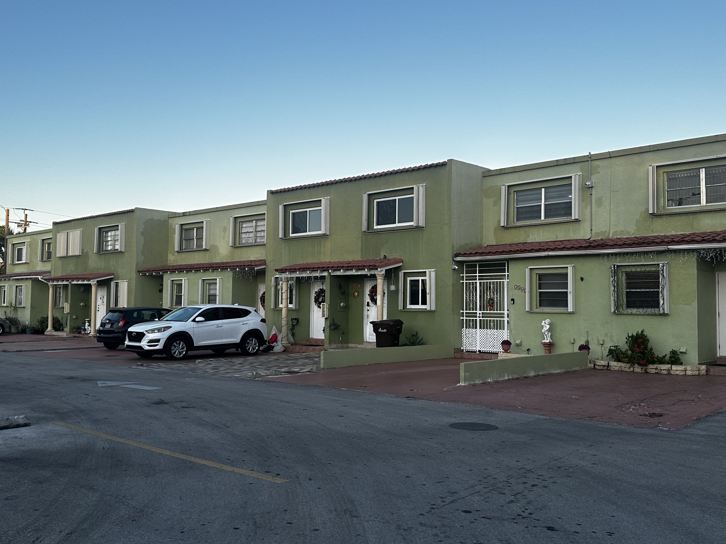 VILLA 56 SOUTH CONDOMINIUM