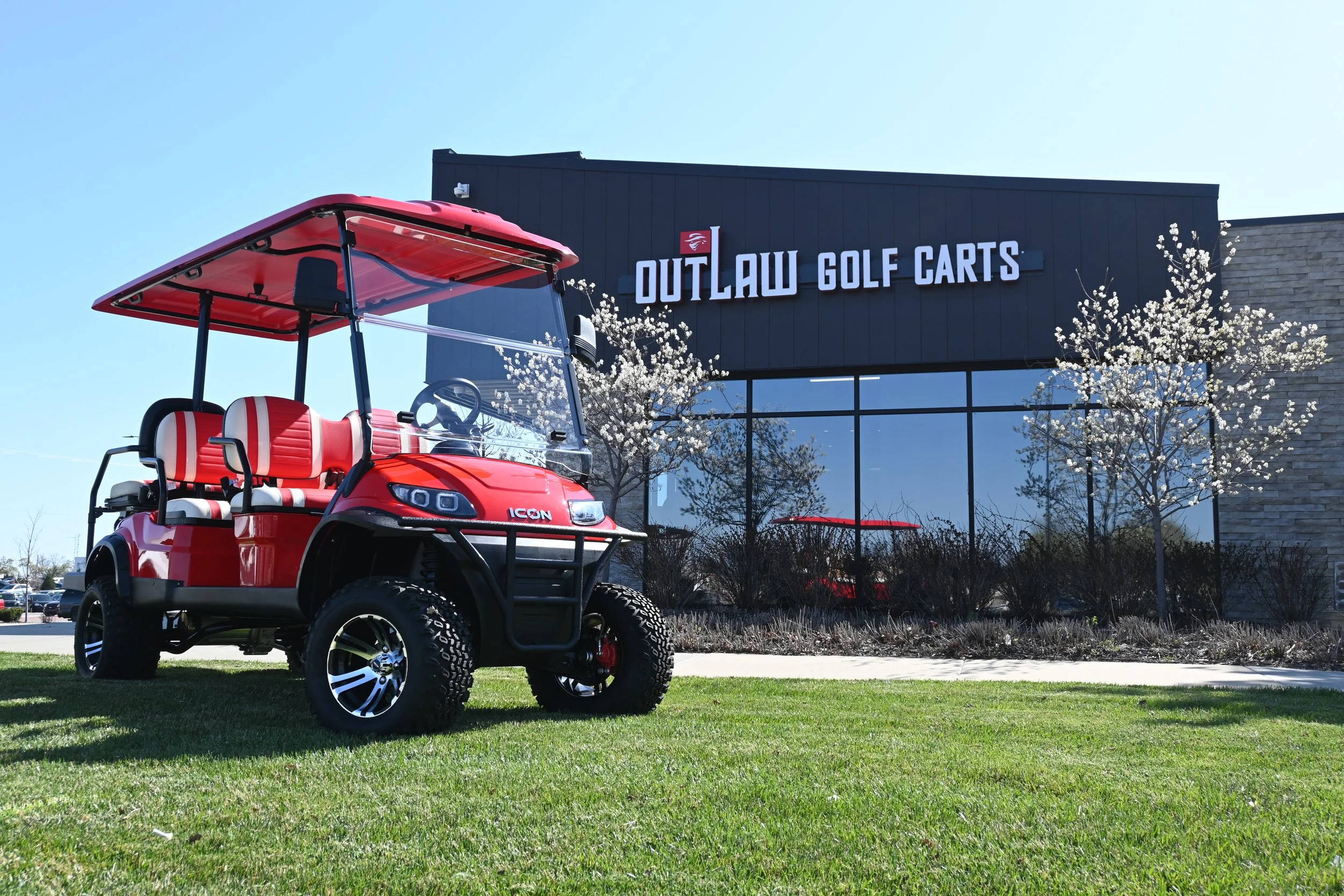 Outlaw Golf Carts | Explore Our Carts