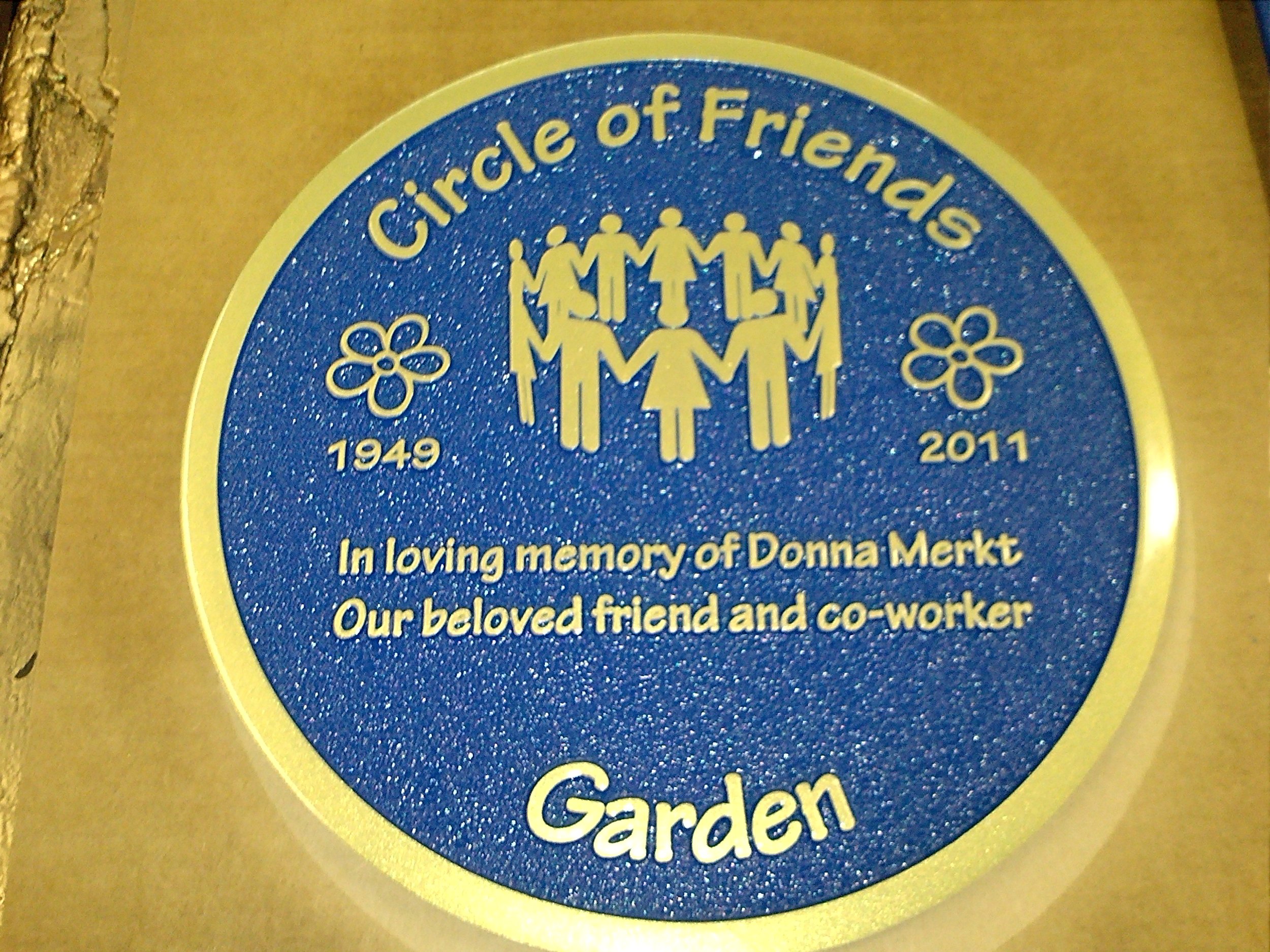 Custom Outdoor Memorial Plaques Built to Last — Metal Memorials