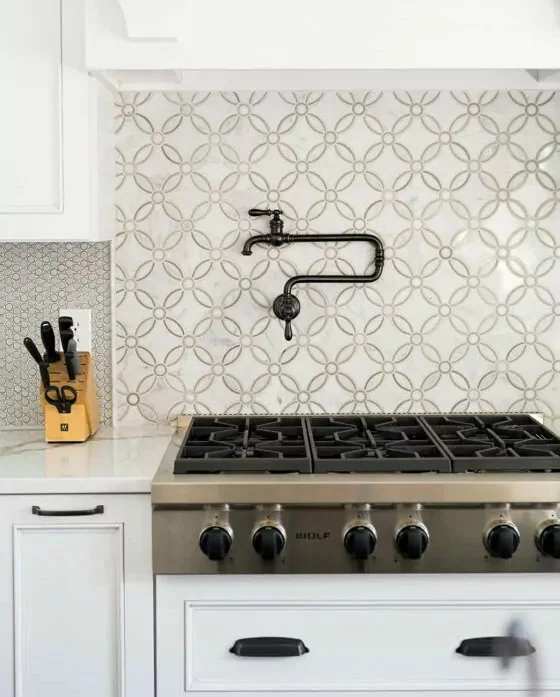 Simple Guide to Choosing the Perfect Kitchen Backsplash Tiles ...