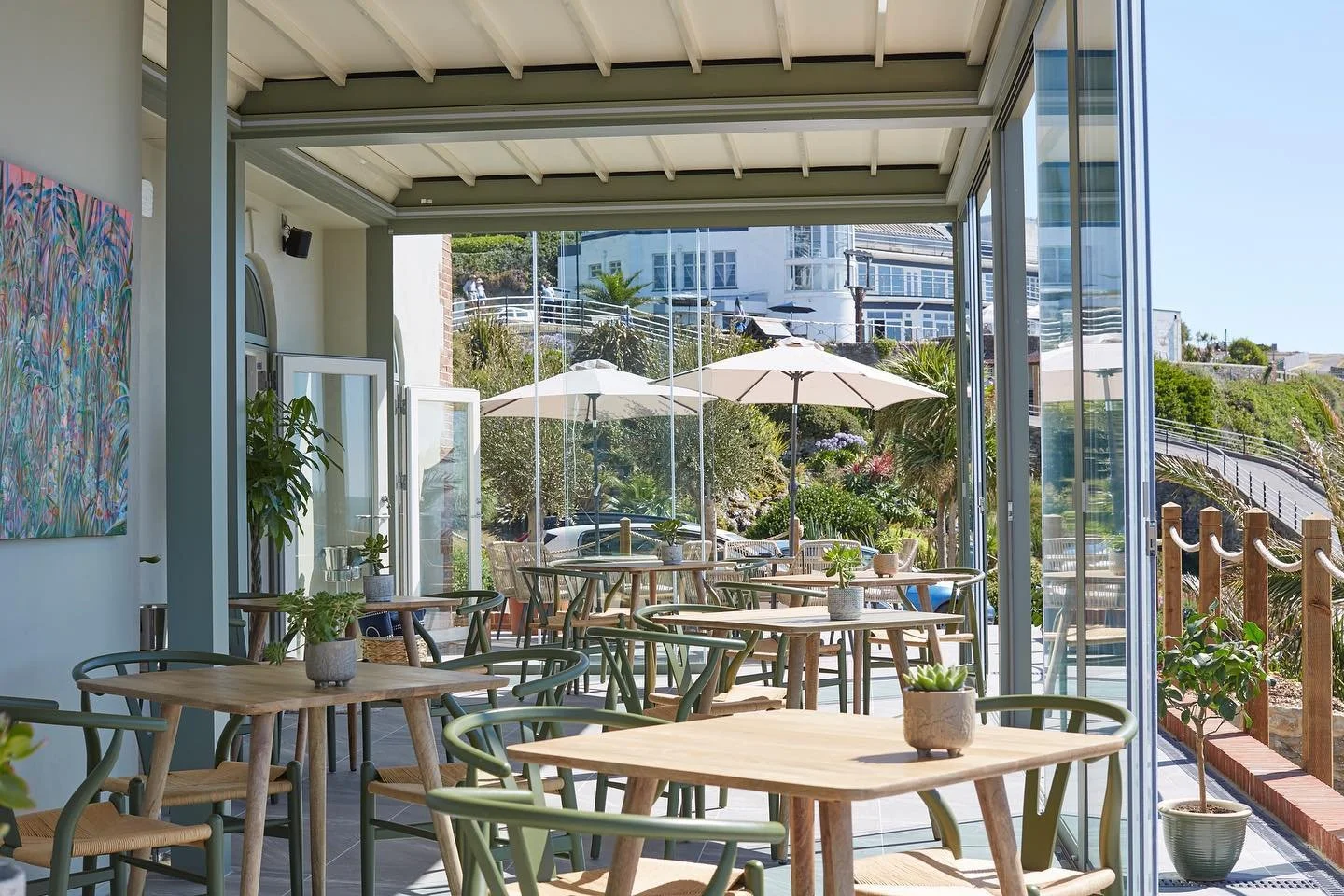 RETRACTABLE CANOPY - ISLE OF WIGHT — Shade Zone Awnings & Retractable ...
