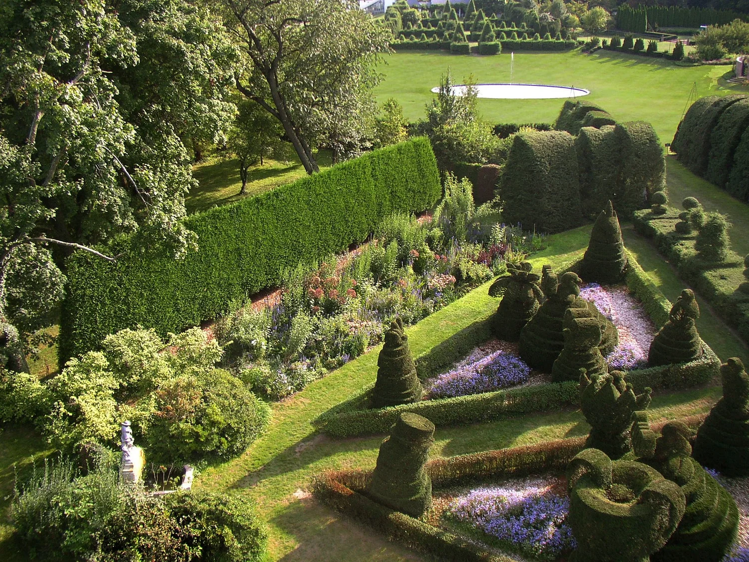 Careers — LADEW TOPIARY GARDENS