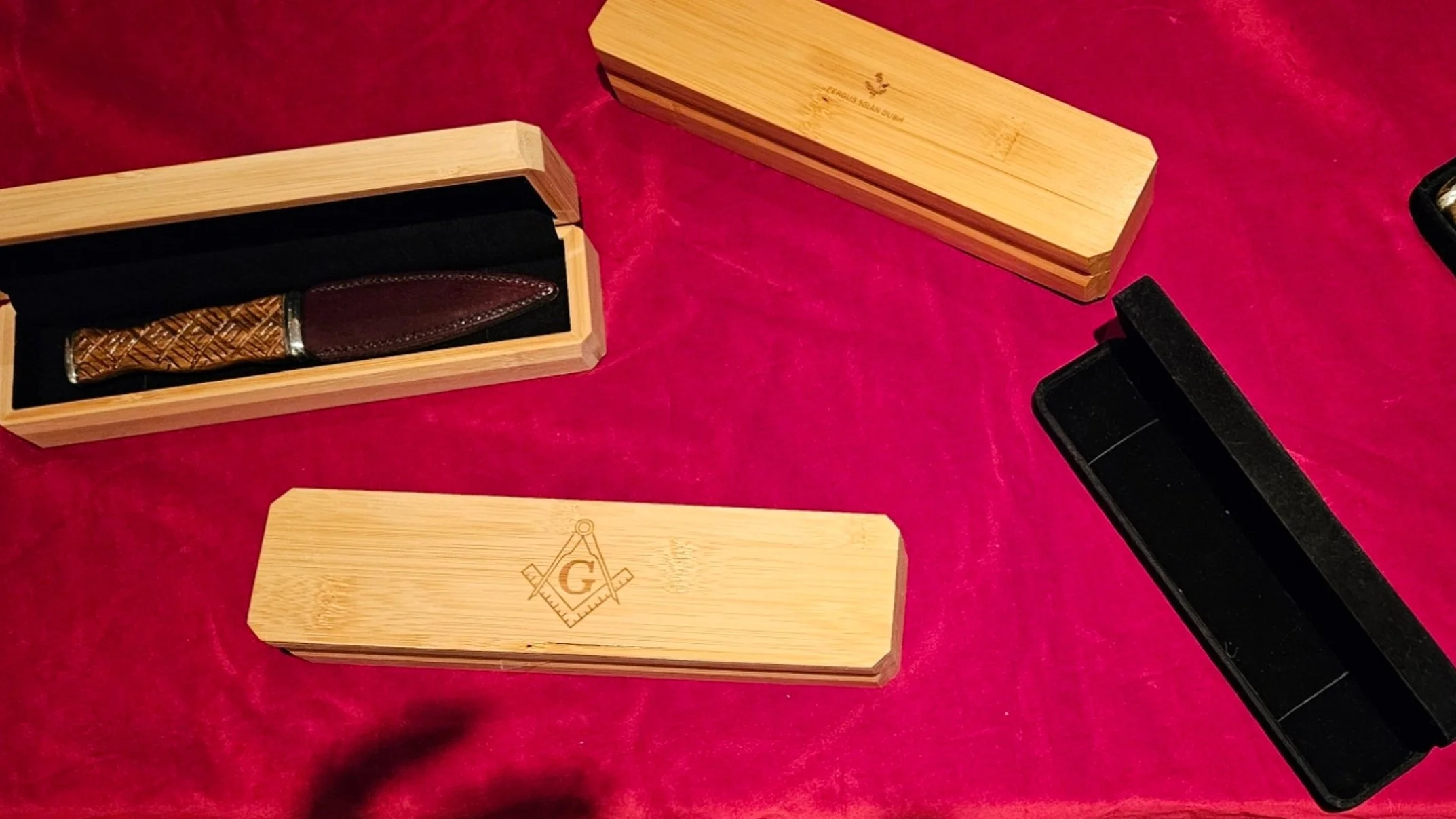 Materials — Fergus Sgian Dubh