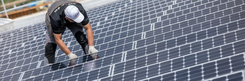 Performance Solar Panels | Discover Solar Solutions — Maxeon Solar ...