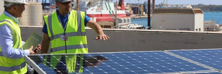 For Power Plants | Enhance Solar Efficiency — Maxeon Solar Technologies