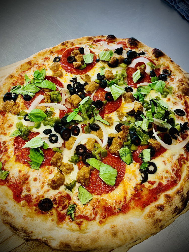Outlaw Pizza & BBQ