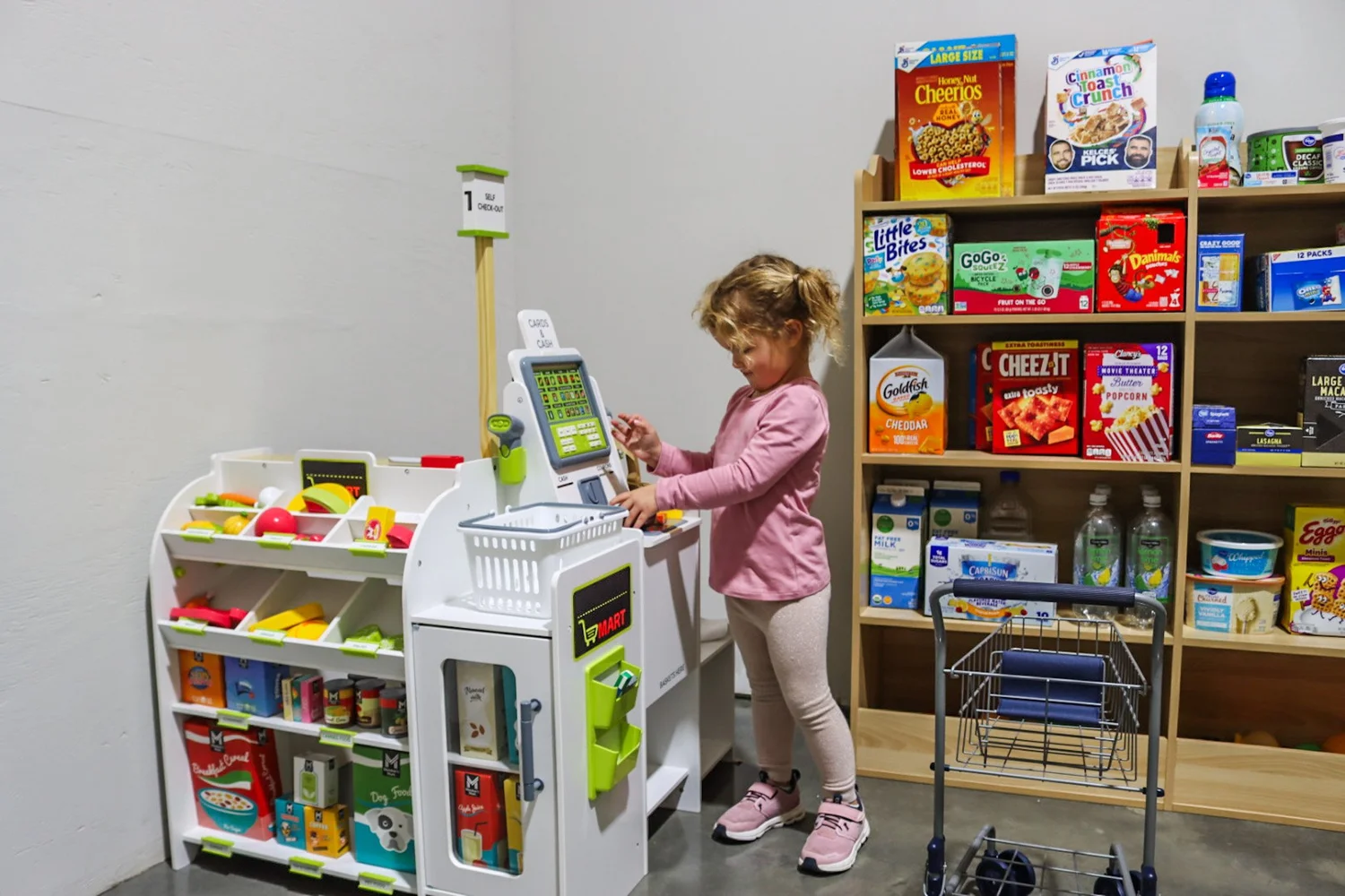 The Square Play Café