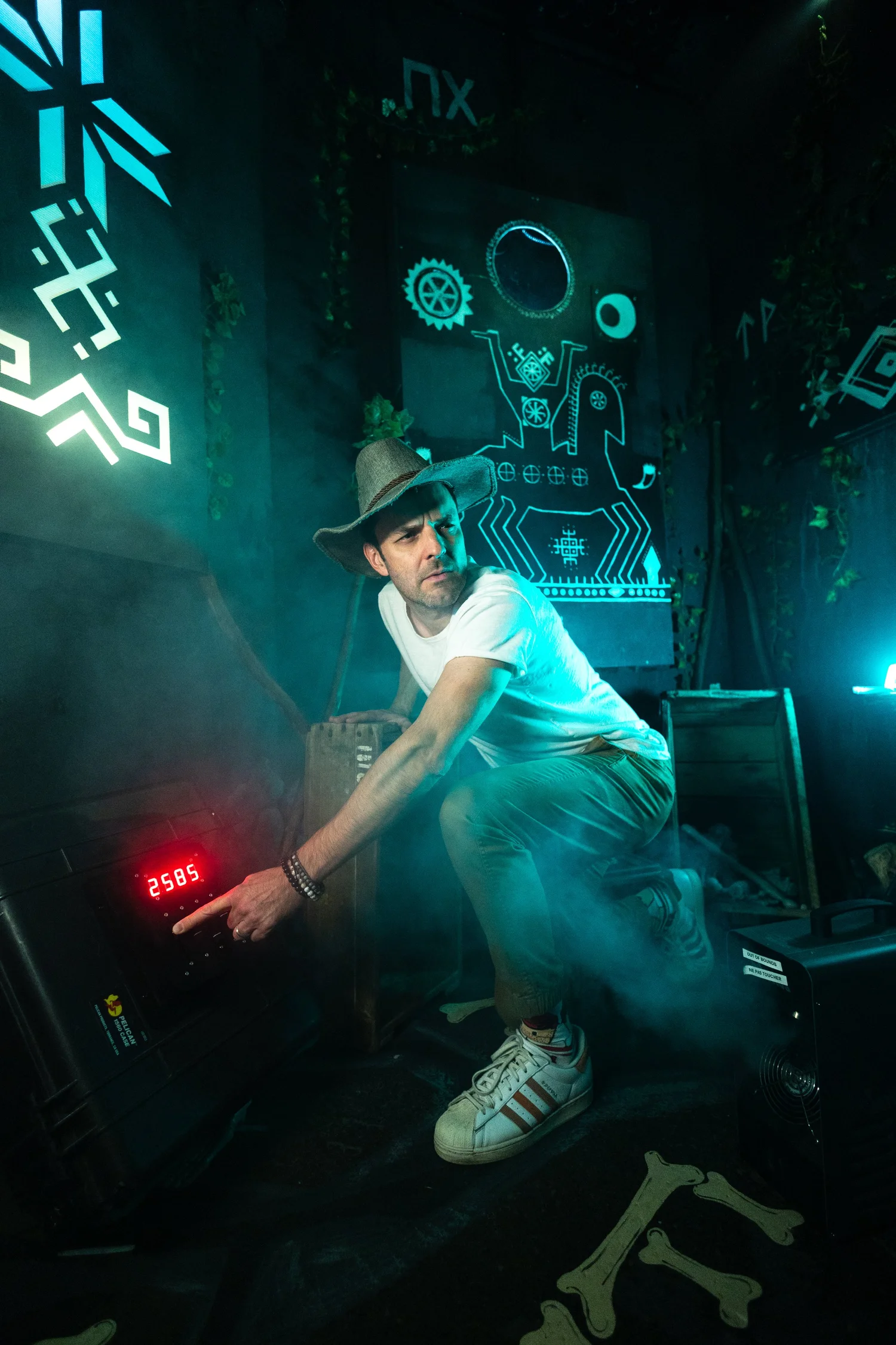 A\Maze Escape Room Games in Montreal | Jeu d Evasion Immersive